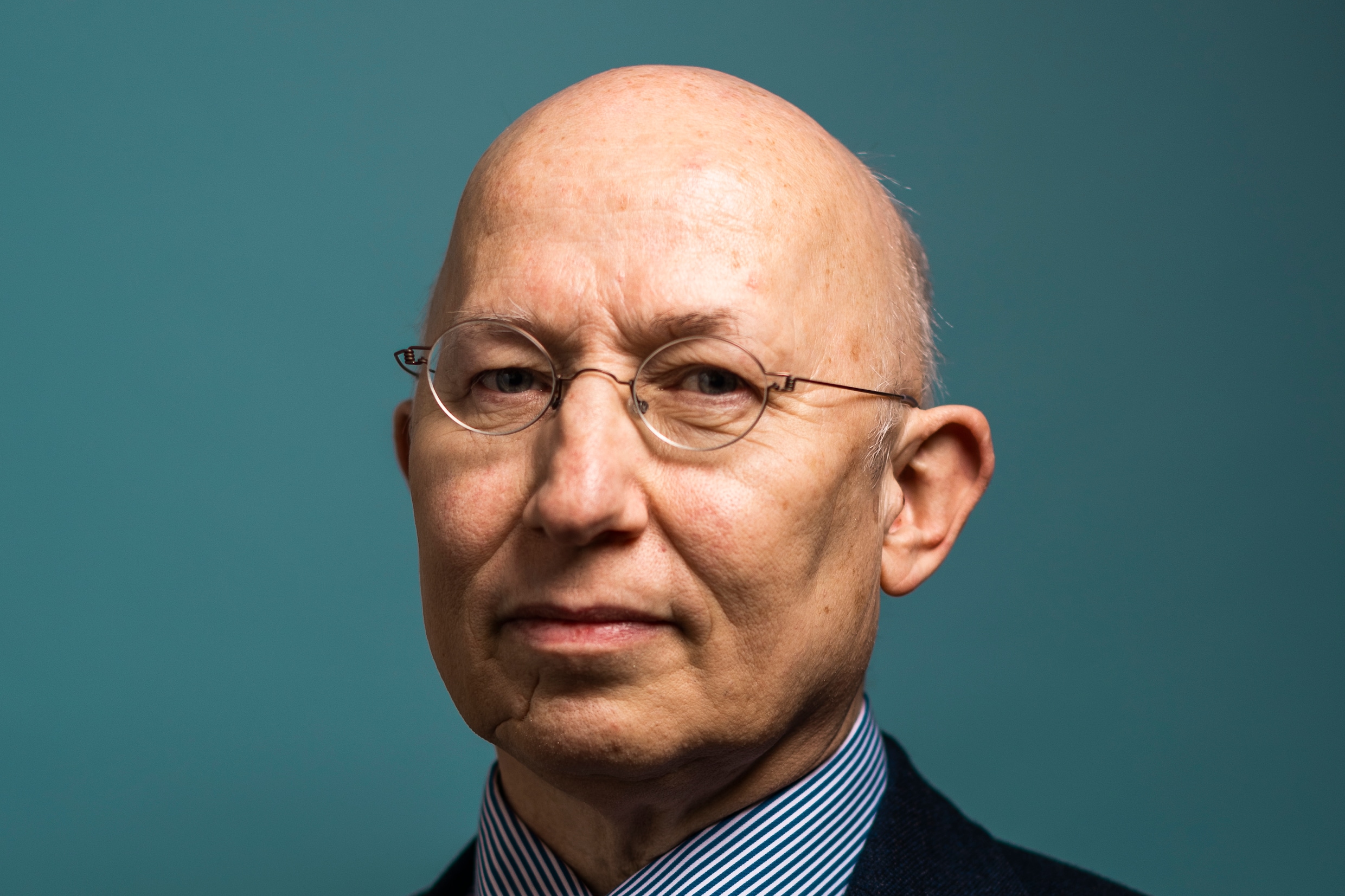 De een loopt met hem weg, de ander verguist hem – inkomend OM-baas ...