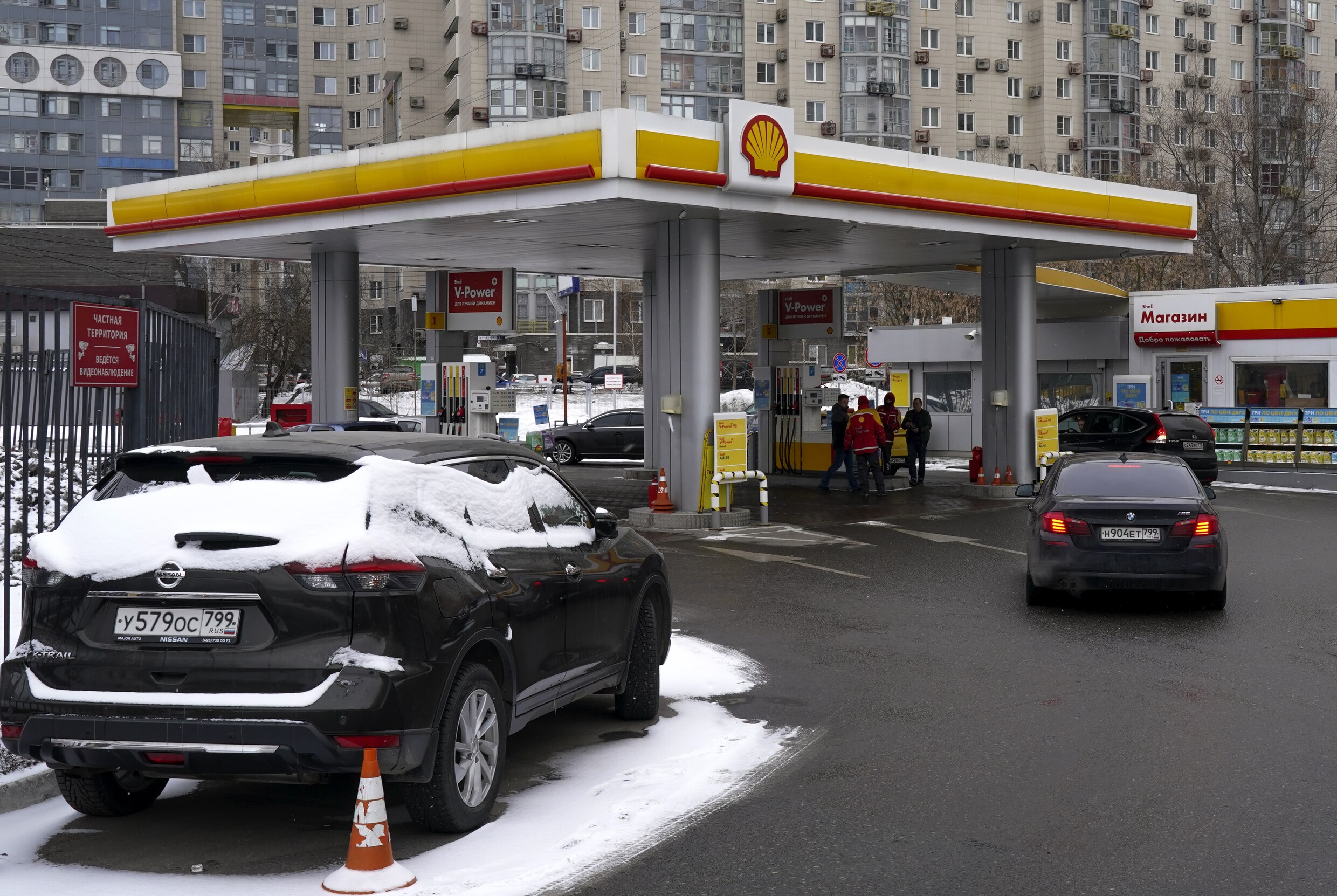 In plaats van te betalen, wil Moskou nu een miljard van Shell | de ...