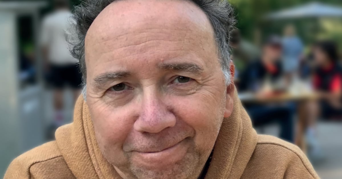 Ex-kraker, muzikant, uitgever en misdaadjournalist met een fascinatie ...