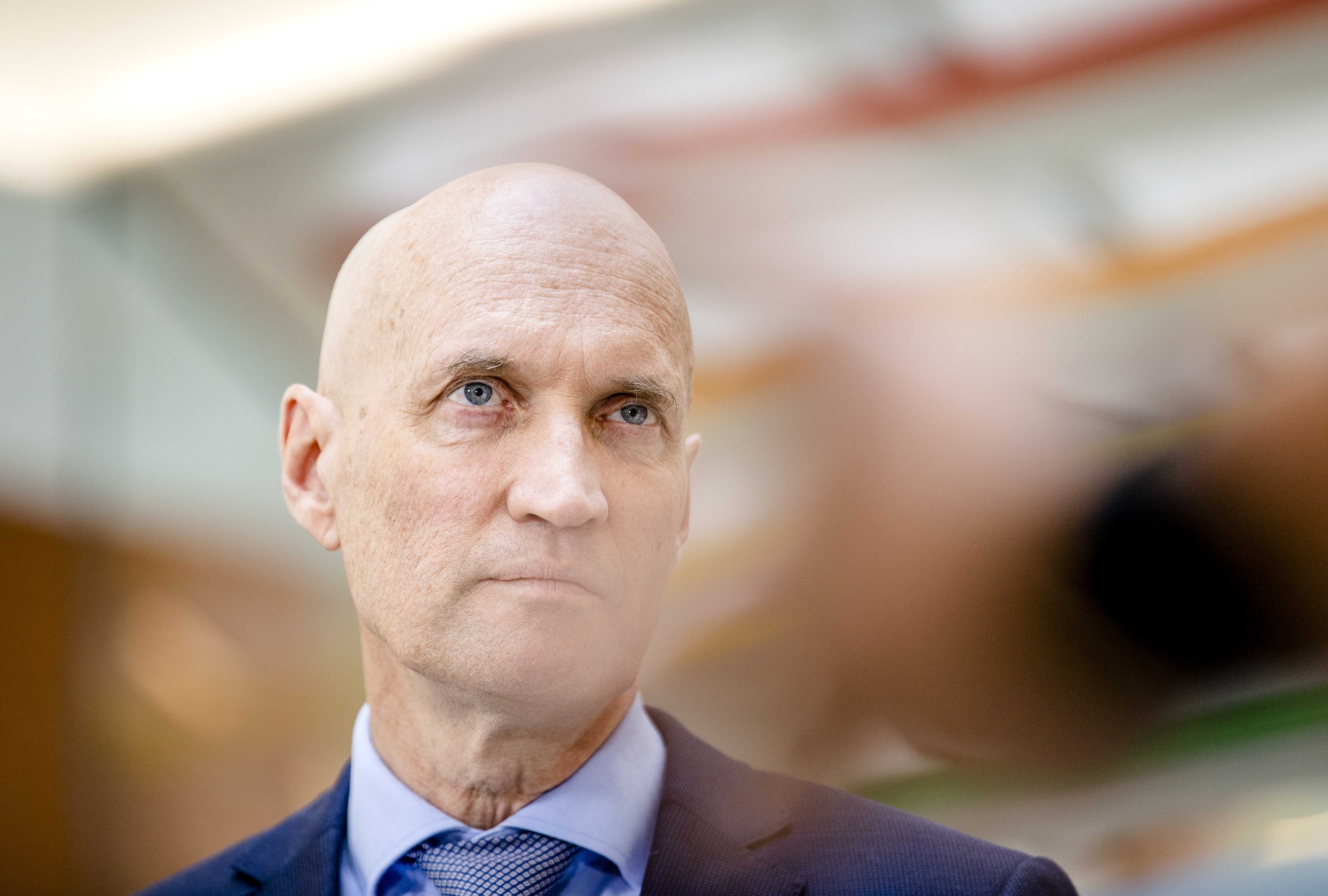 Minister Kuipers: kabinet kan bij nieuwe coronagolf ziekenhuizen dwingen om patiënten op te ...