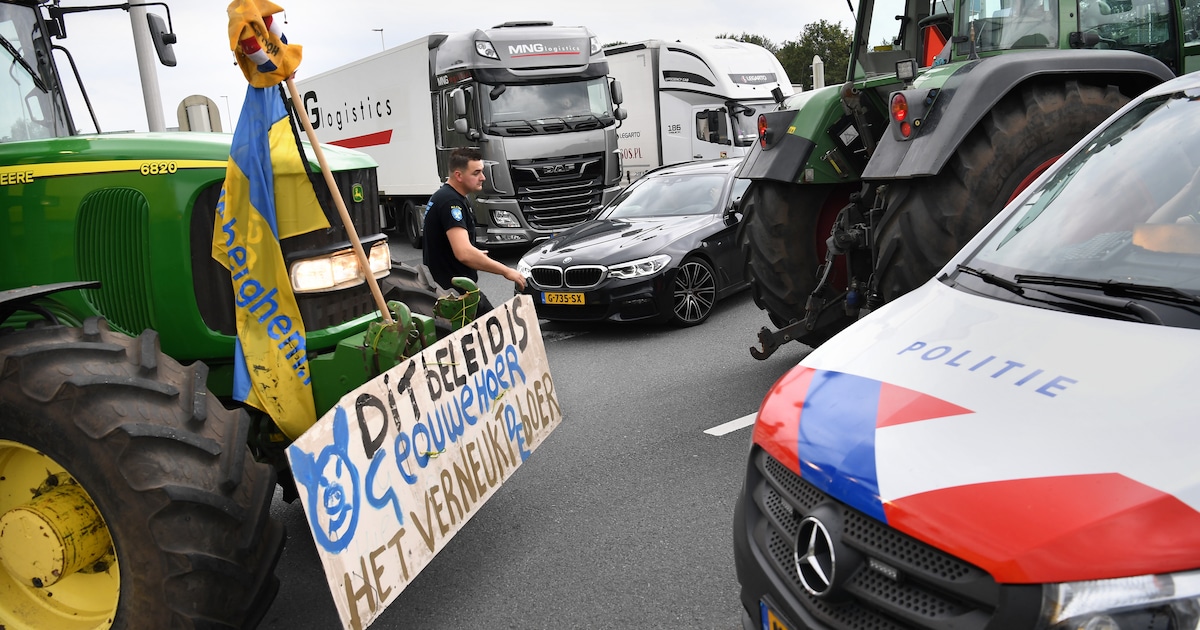 Lange dag van protesten ten einde: boeren vertrokken bij Mediapark en ...