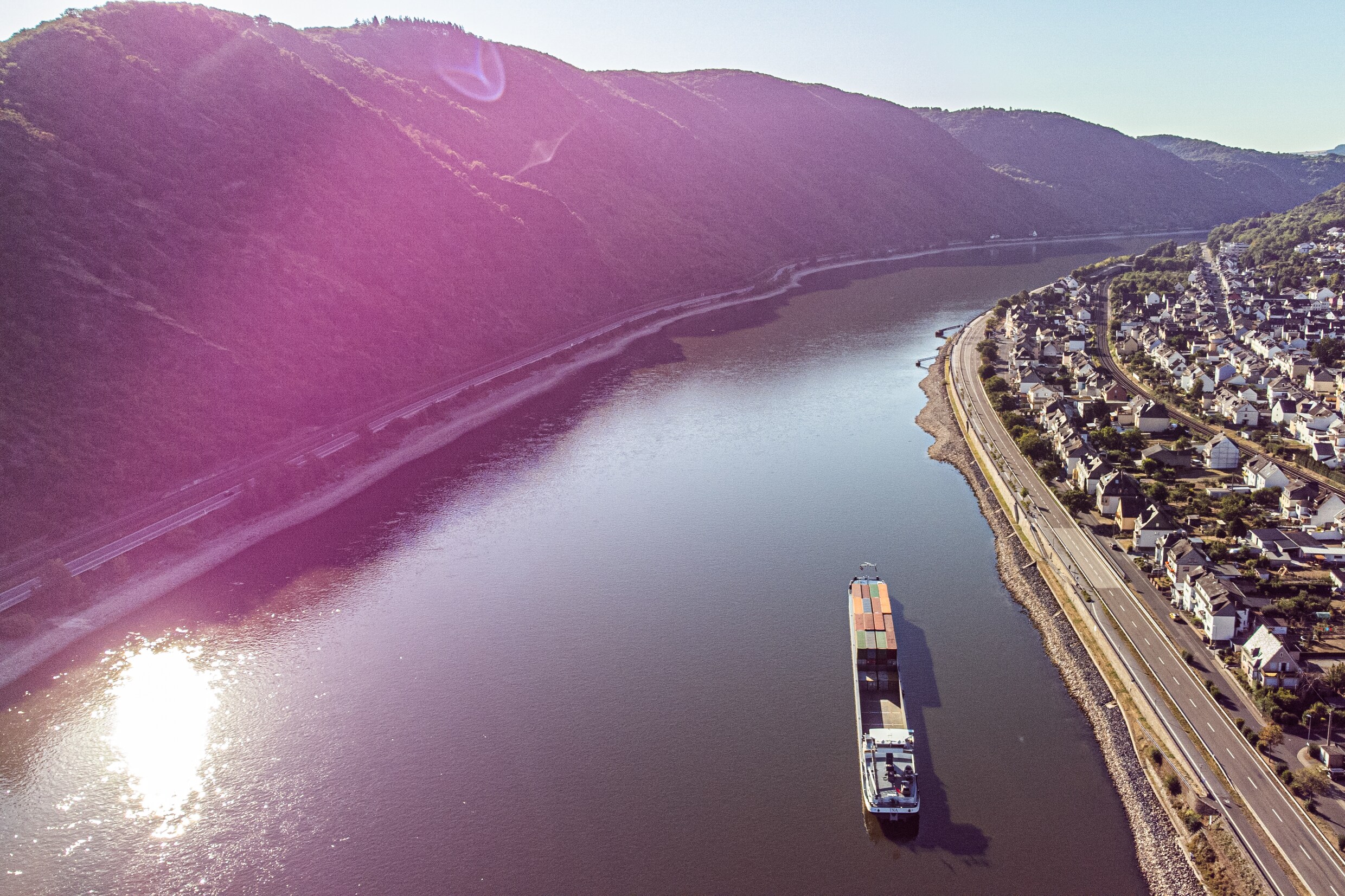 Opinie: Als de welvaart ons lief is, houden we de Rijn bij hoog en laag ...