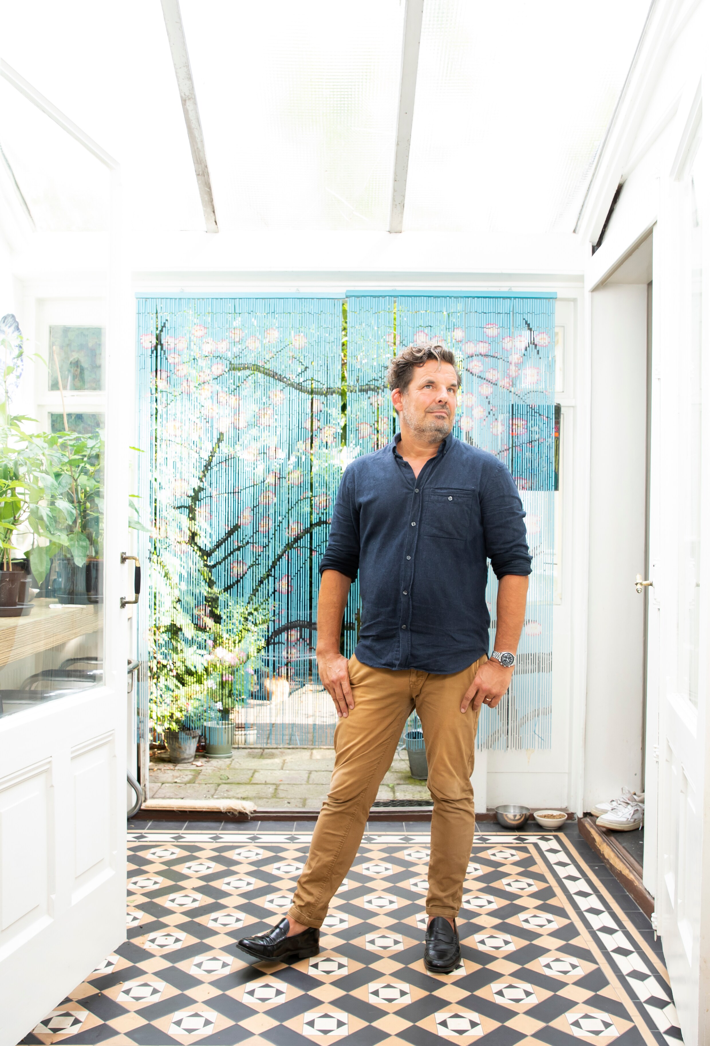 ‘Ik denk dat niemand gezonder wordt van schrijven als beroep’ | de ...