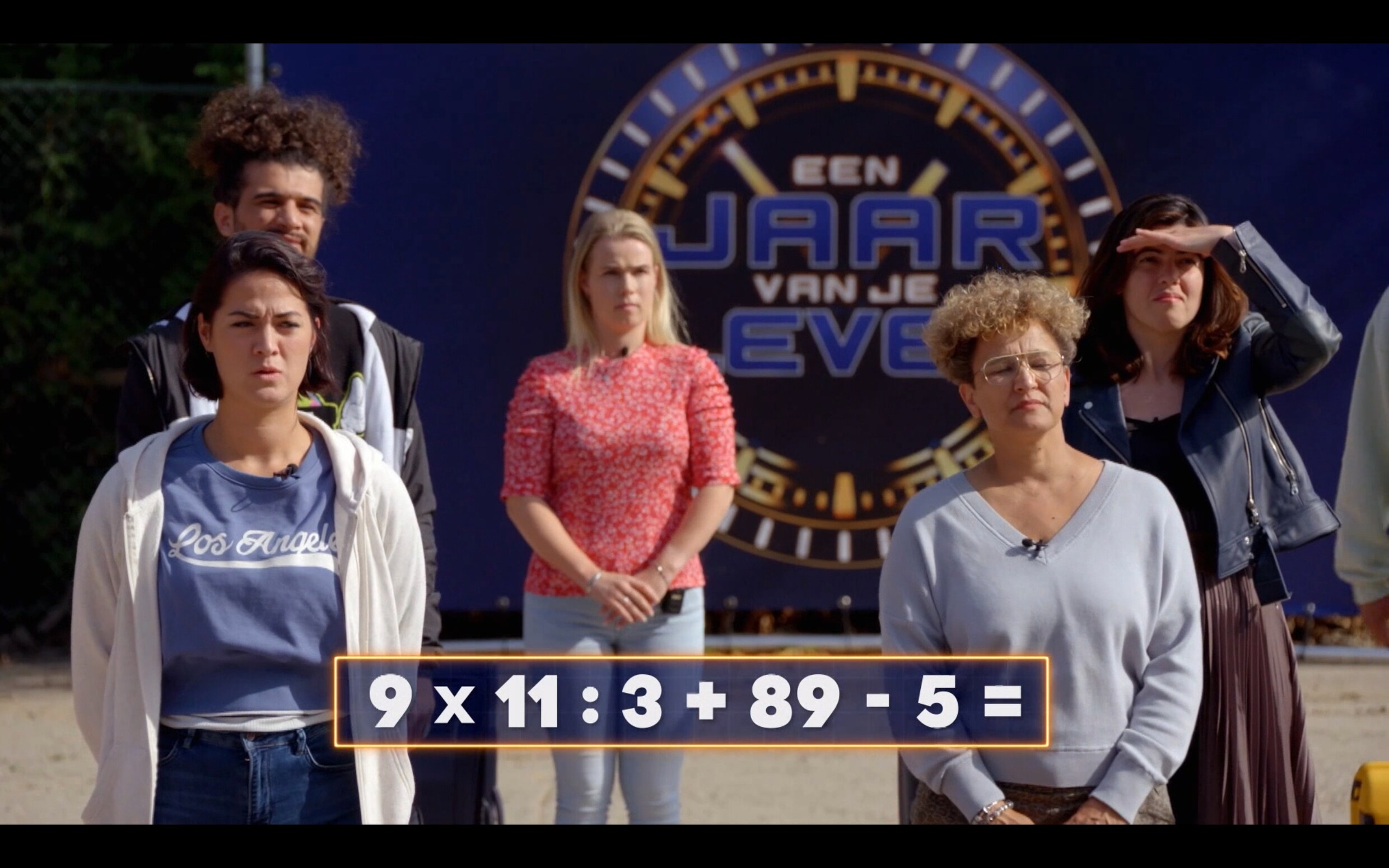 Iedereen heeft zijn eigen redenen om zich op te laten sluiten, maar de ...