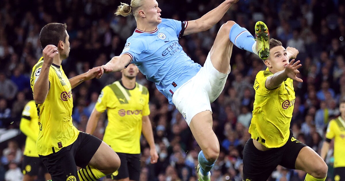 Erling Haaland velde Borussia Dortmund met een wereldgoal in de geest van Cruijff | de Volkskrant