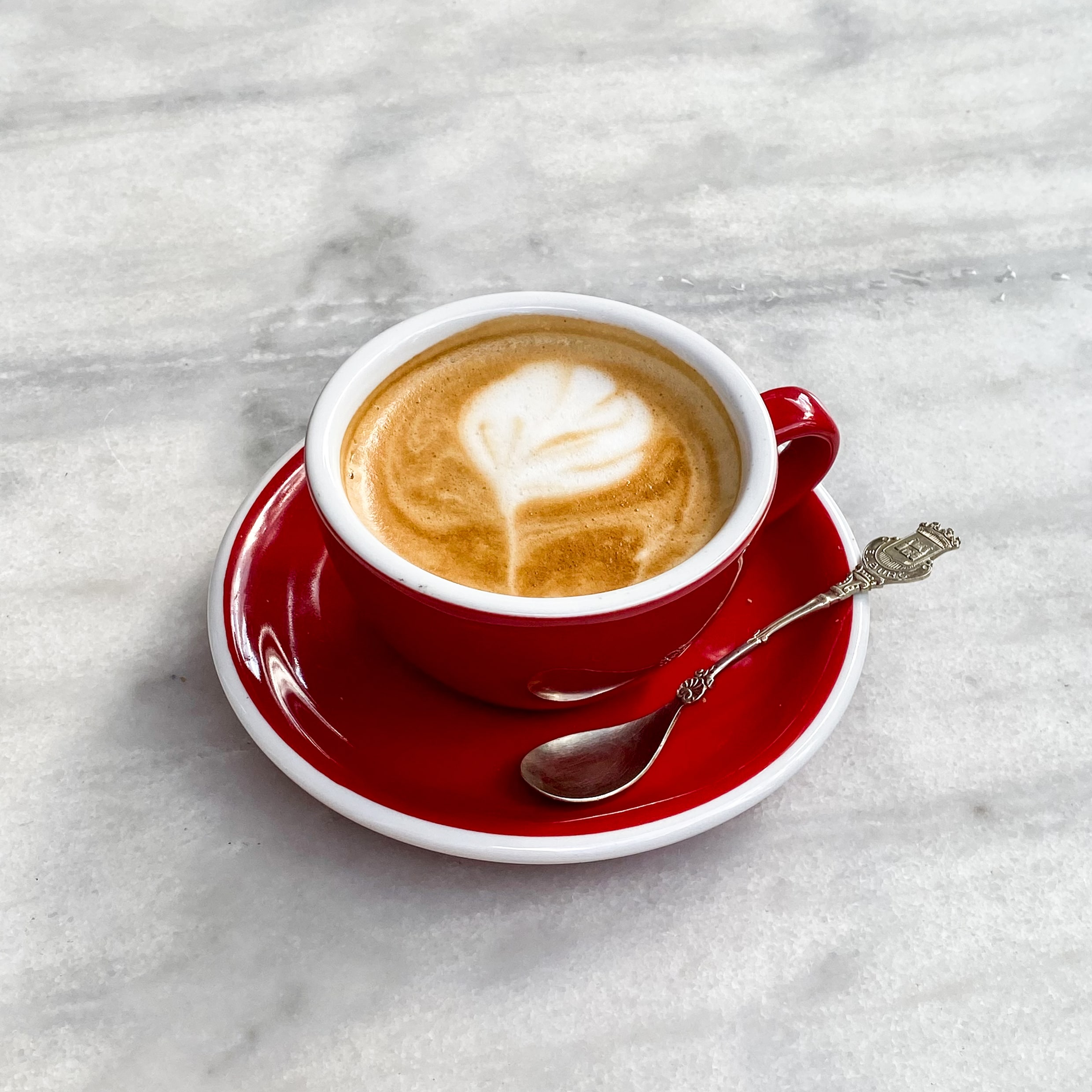 Wat een kopje koffie zegt over de prijsverschillen in Nederland | de ...