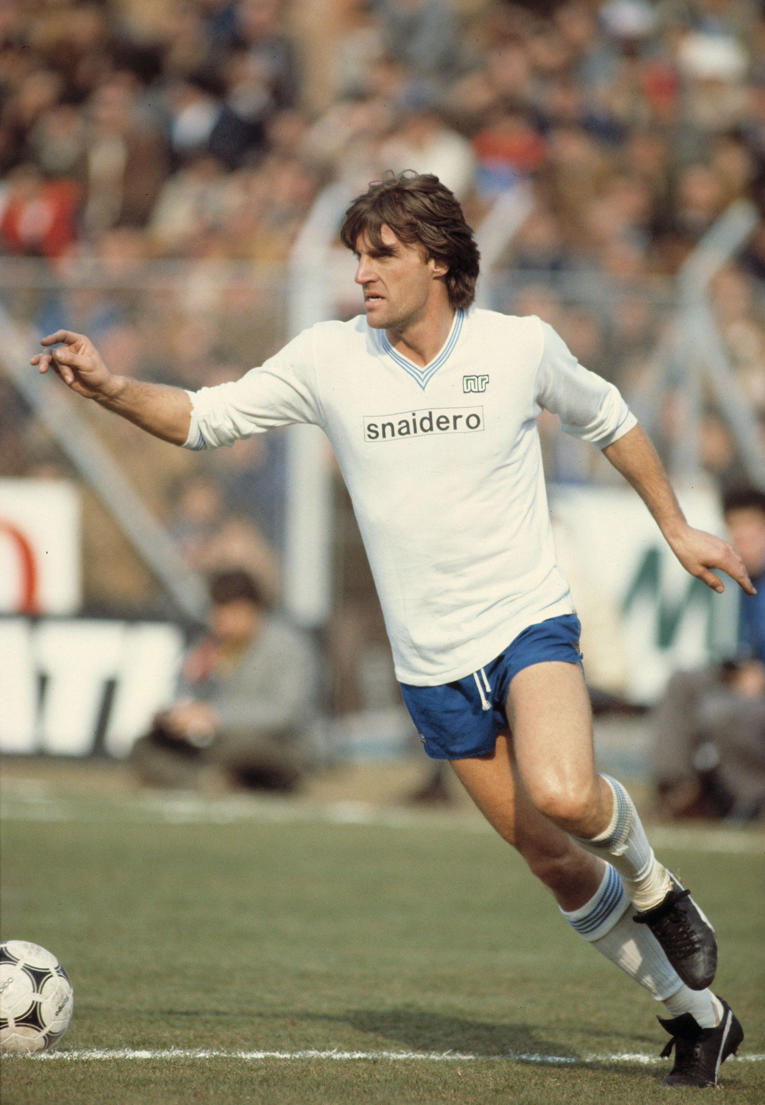 Voetballen voor Napoli is passie bij elke ademteug. Vraag het maar aan ...