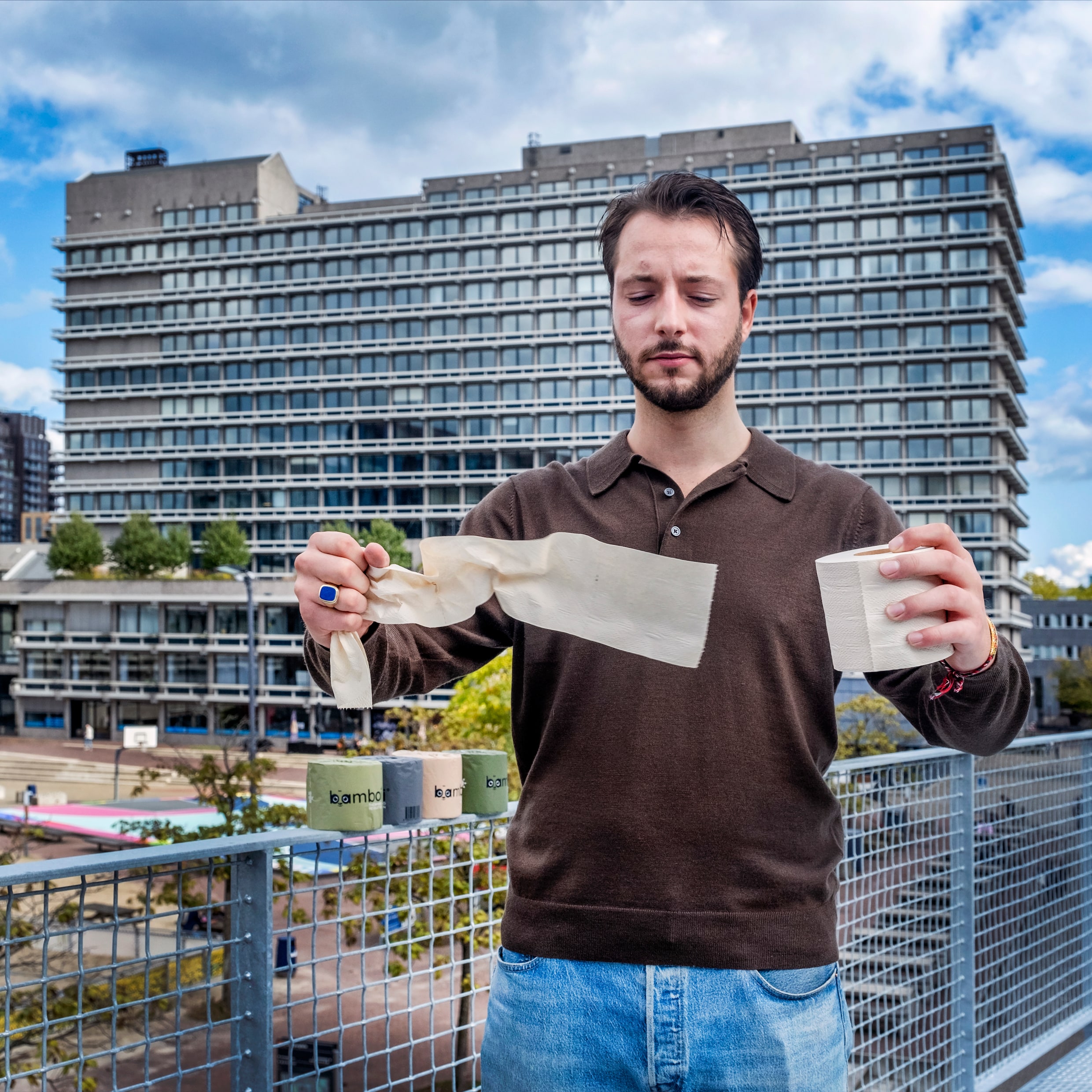Ondernemen in duurzaam wc-papier: deze twee jonge ondernemers doen het ...
