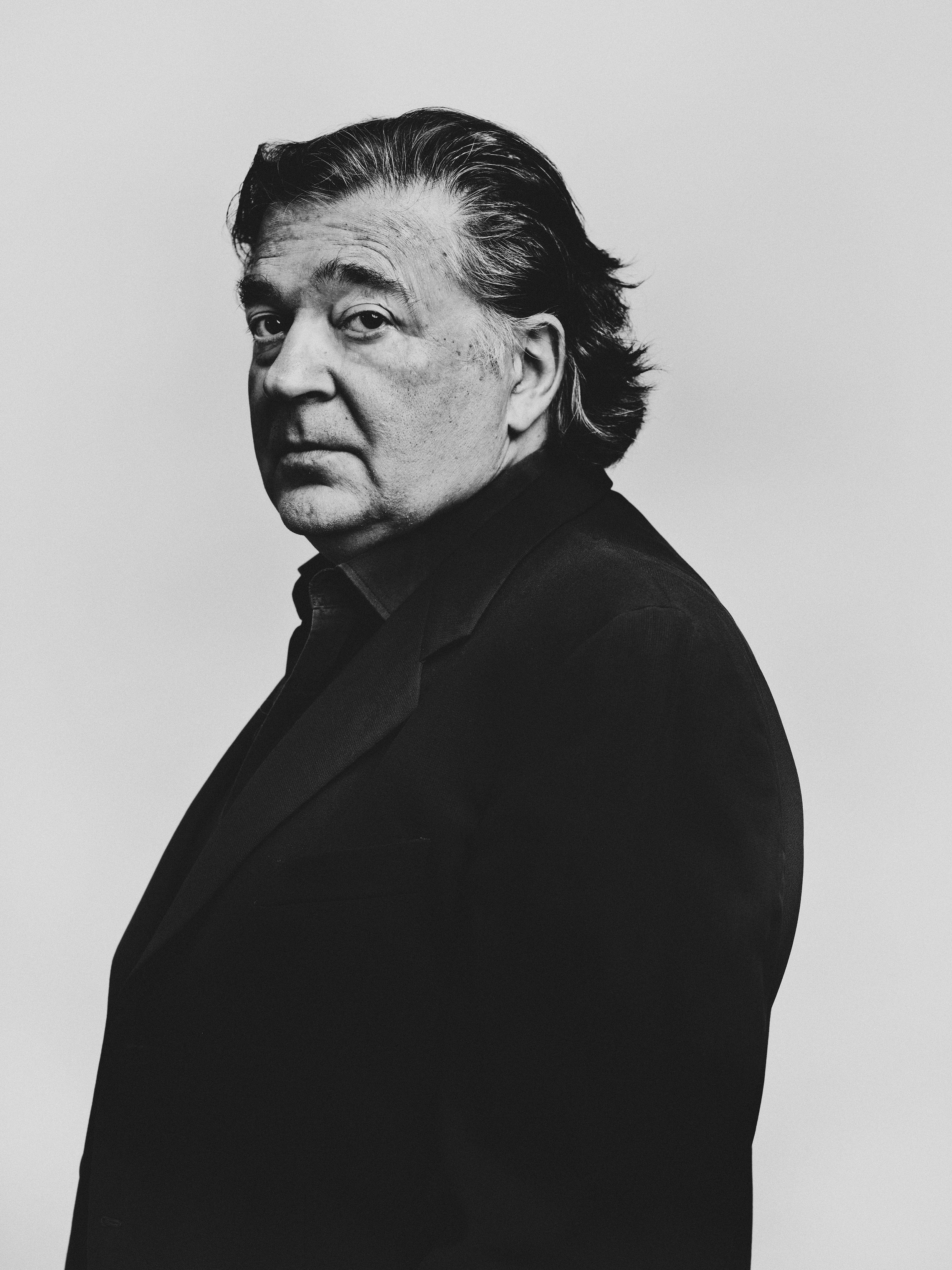 Schrijver en friet-ondernemer Leon de Winter: ‘Ik geef aan alle ...