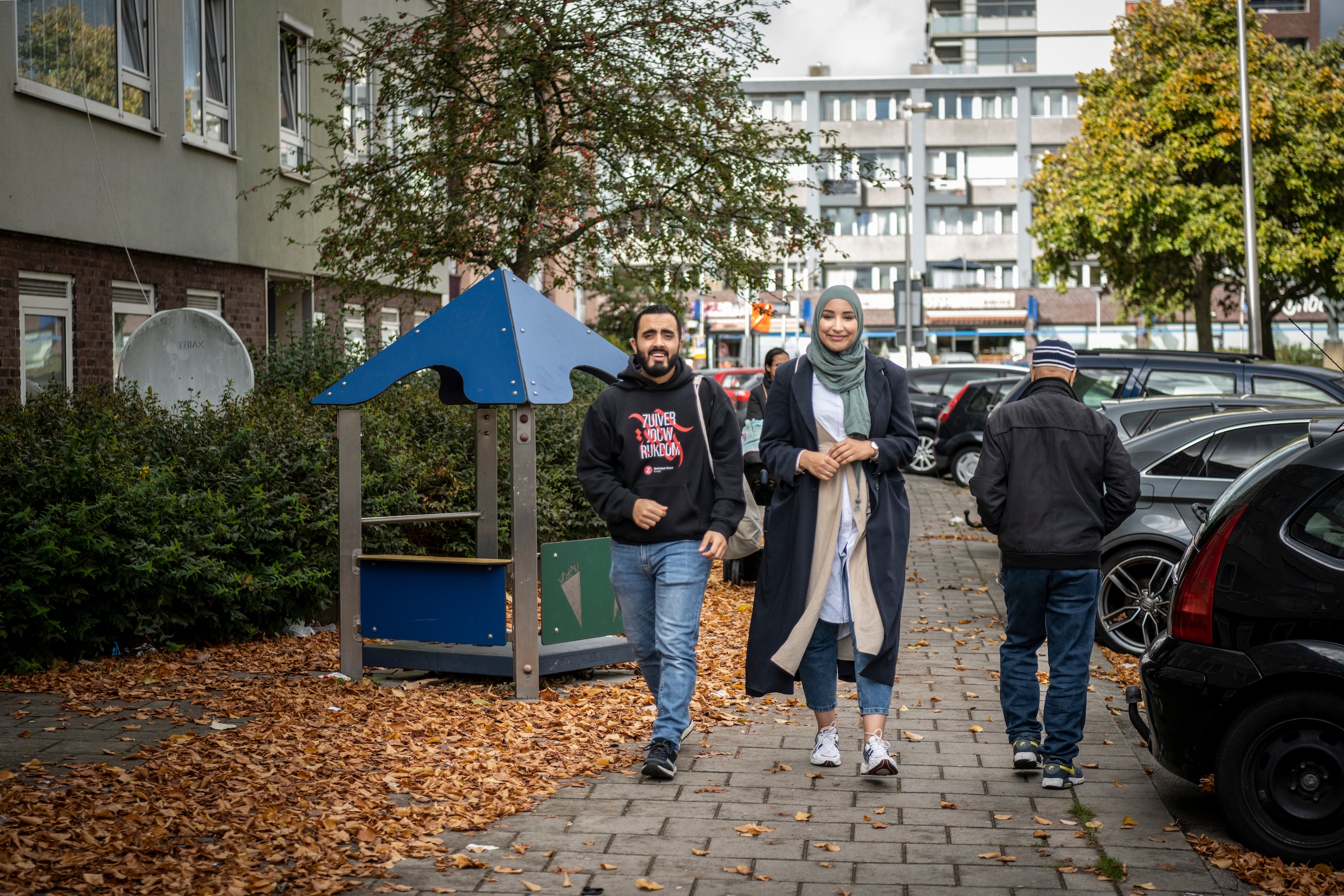 Moslims in Nederland helpen moslims, de financiële nood is hoog | de ...