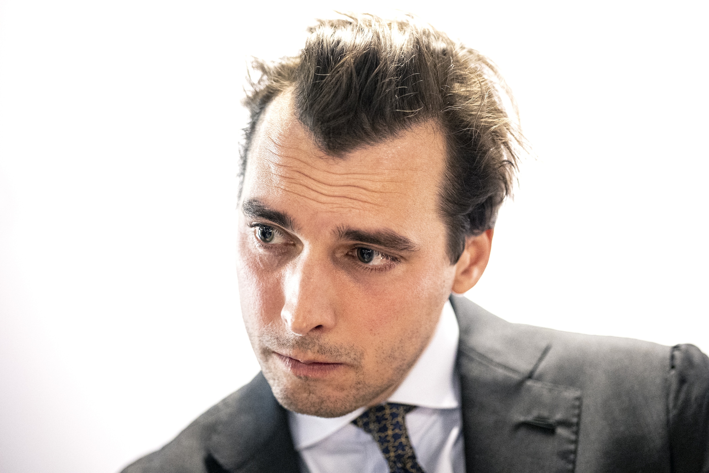 Stembussen NS Publieksprijs korte tijd gesloten: onbekenden stemden in Van der Plas’ en Simons ...