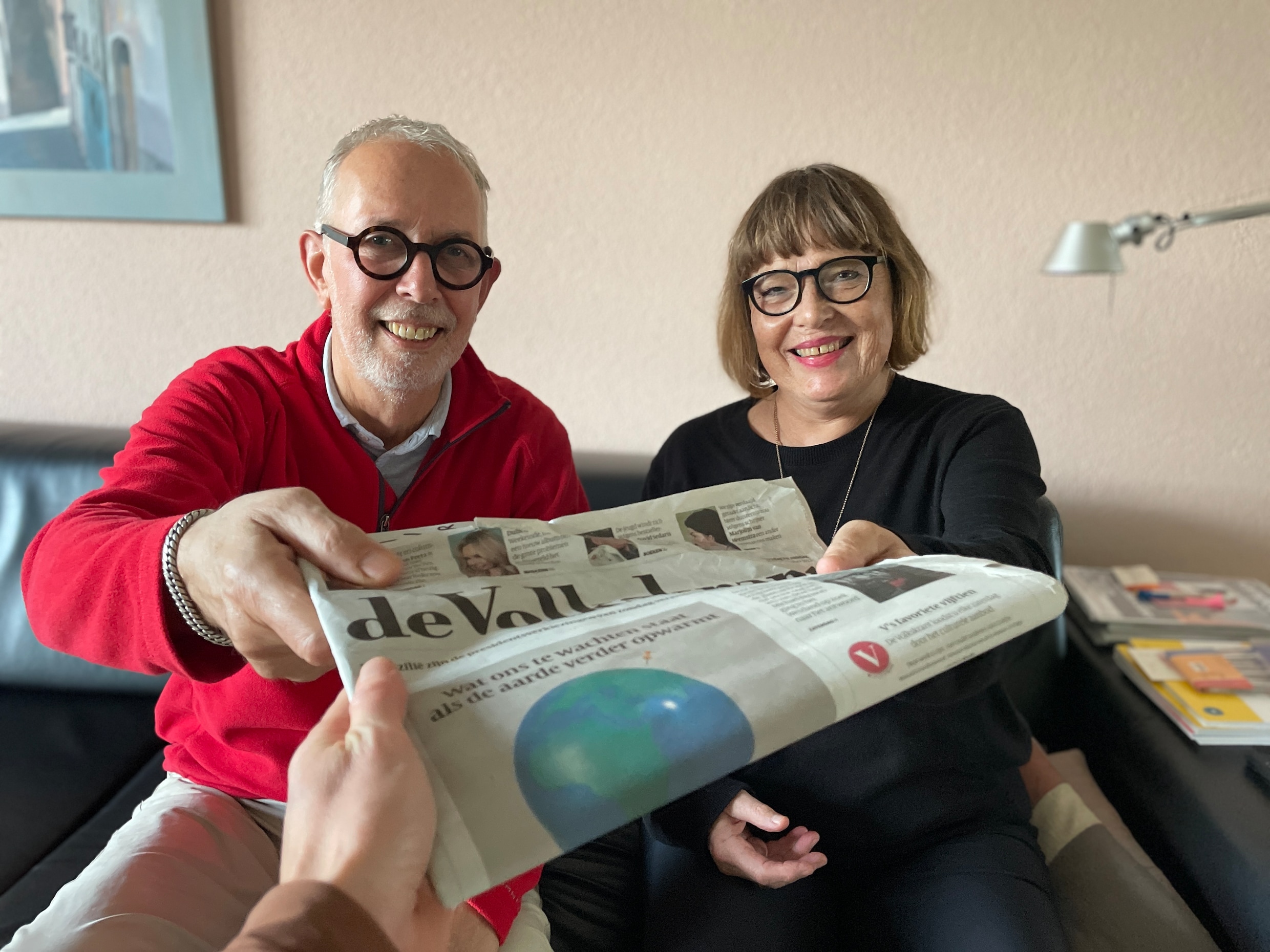 Gidi Heesakkers bezorgt de krant na bij Rob Lijten, die ontdekte dat ...