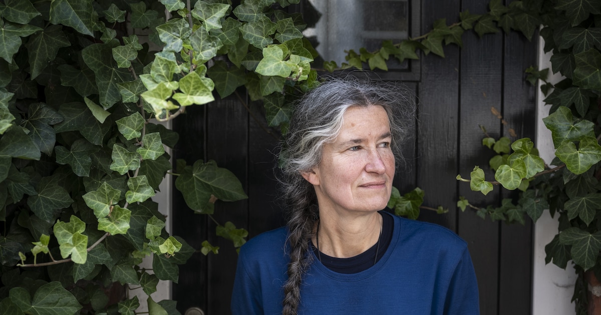 Anjet Daanje, winnaar van Boekenbon Literatuurprijs 2022, laat je ...