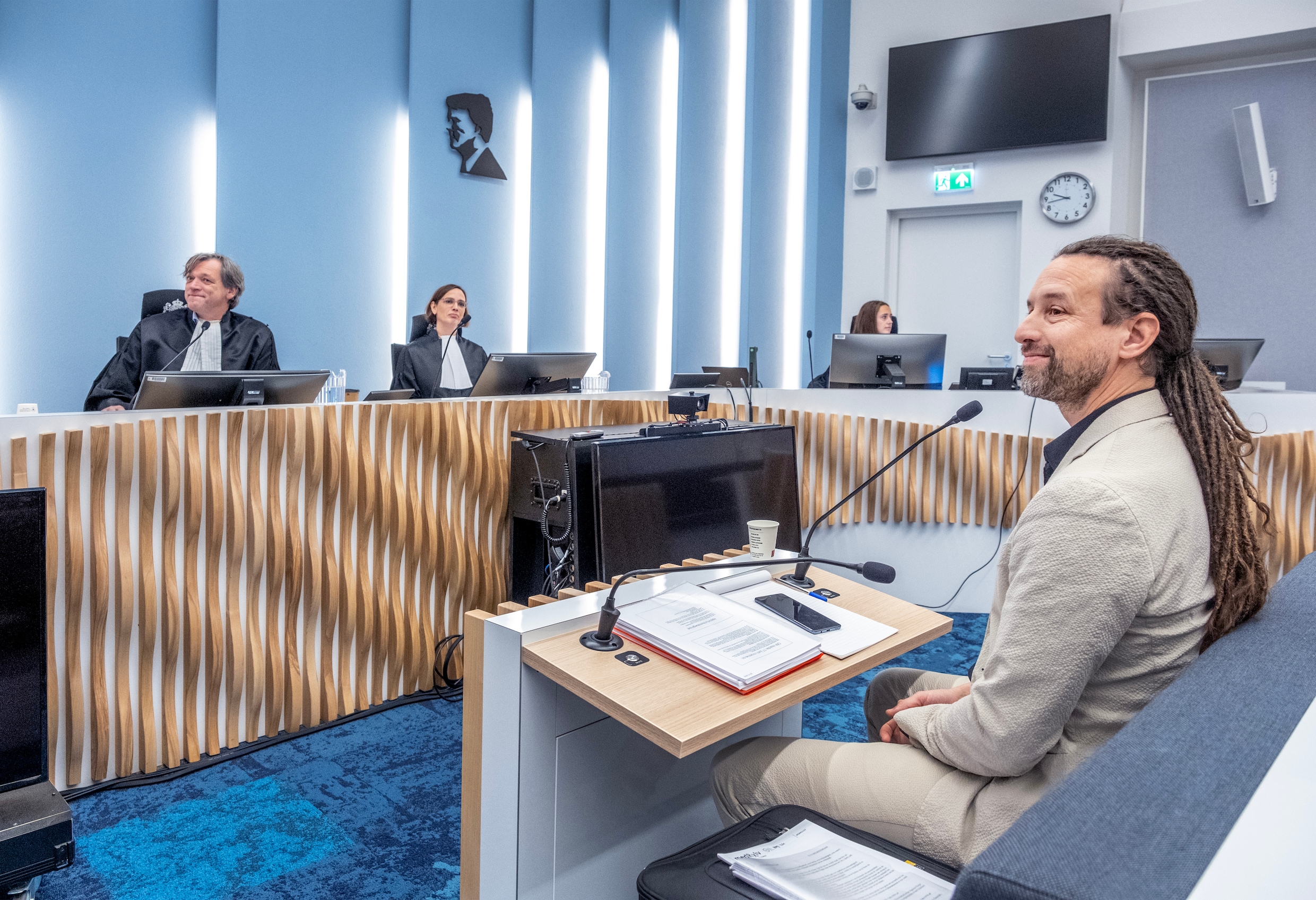 Veroordeling of vrijspraak, de achterdocht van Viruswaarheid blijft ...