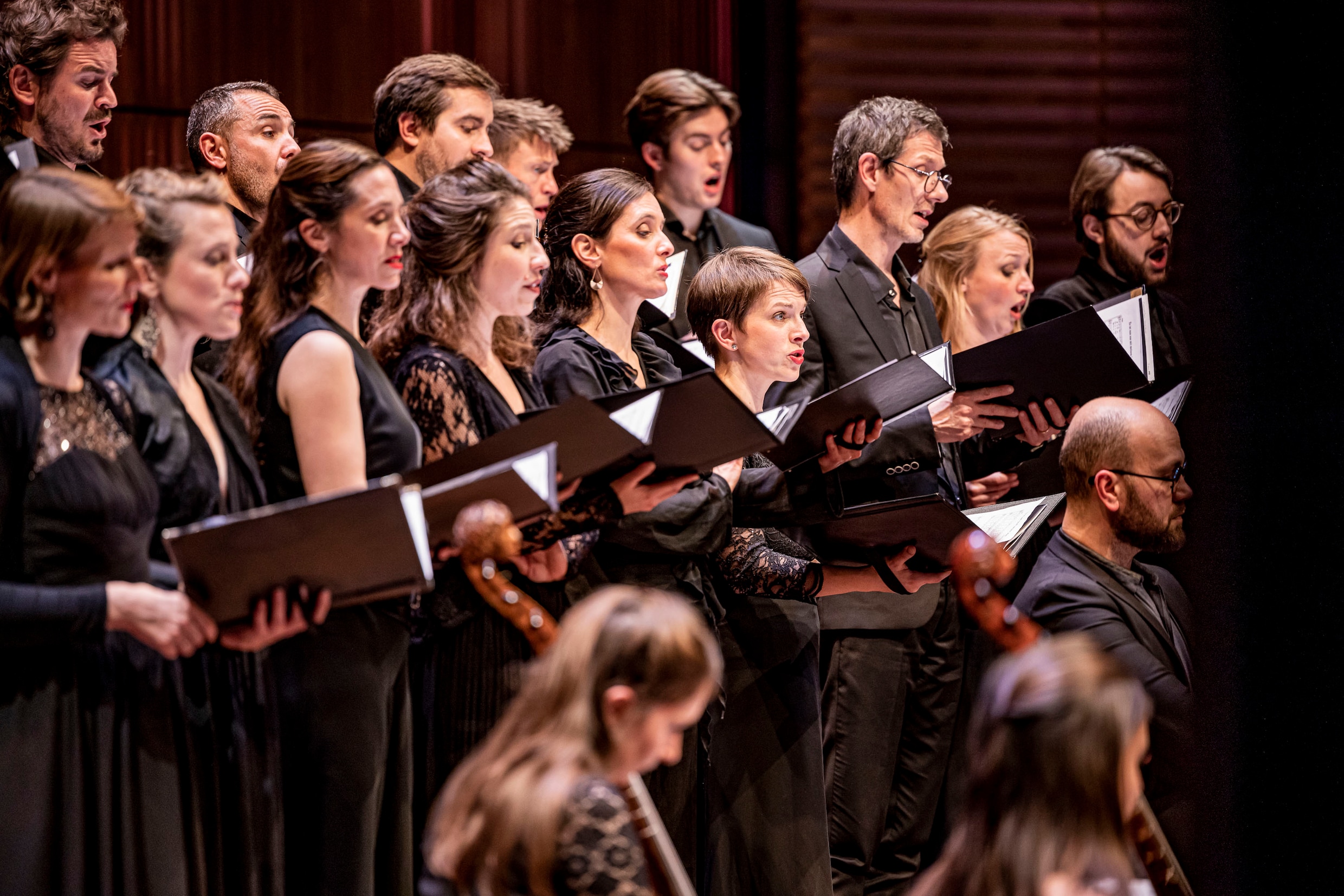 De solisten van ensemble Pygmalion zijn voortreffelijk en gaan soepel ...