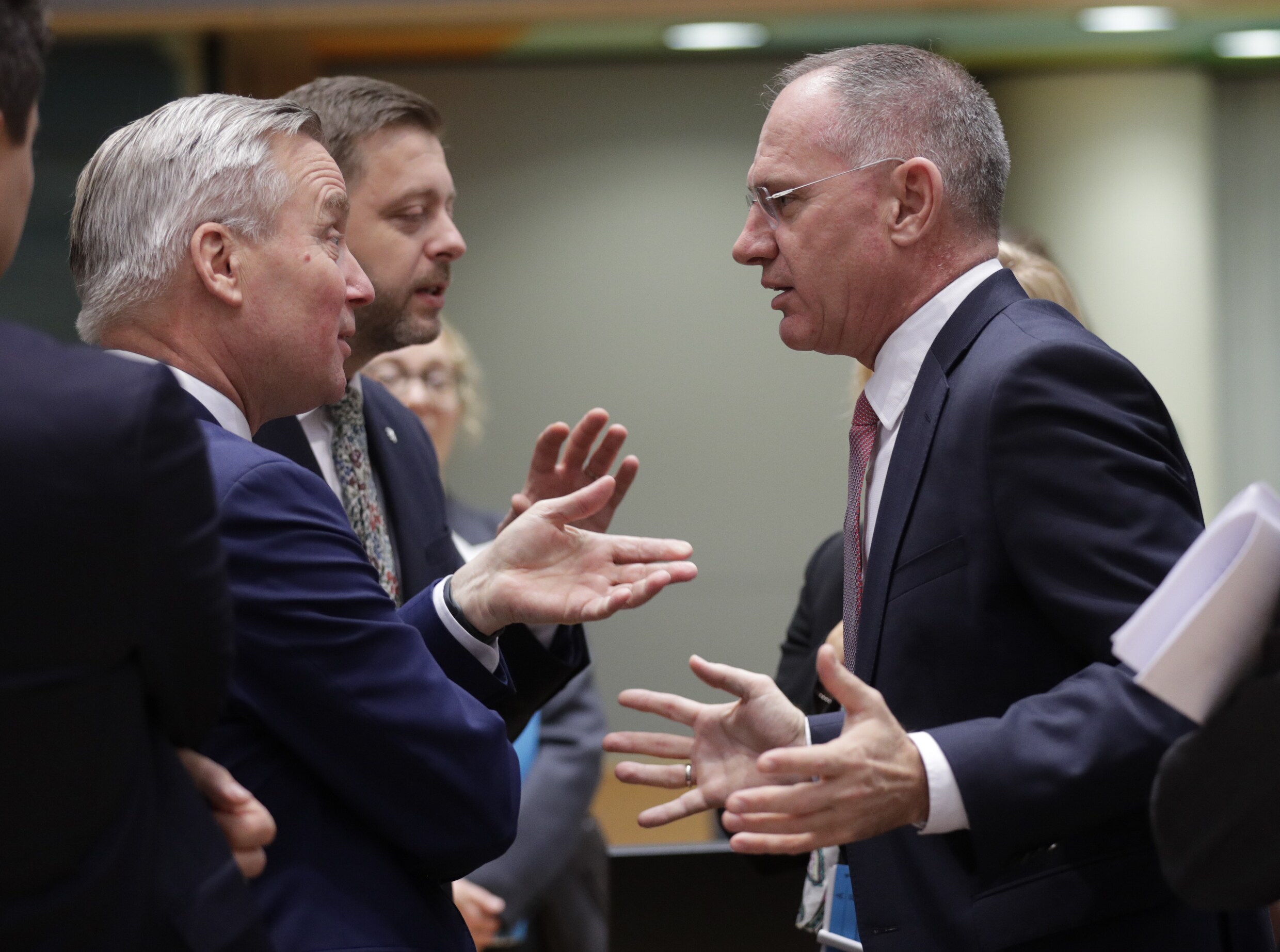 Nederlandse en Oostenrijkse blokkades stellen toetreding Roemenië en ...