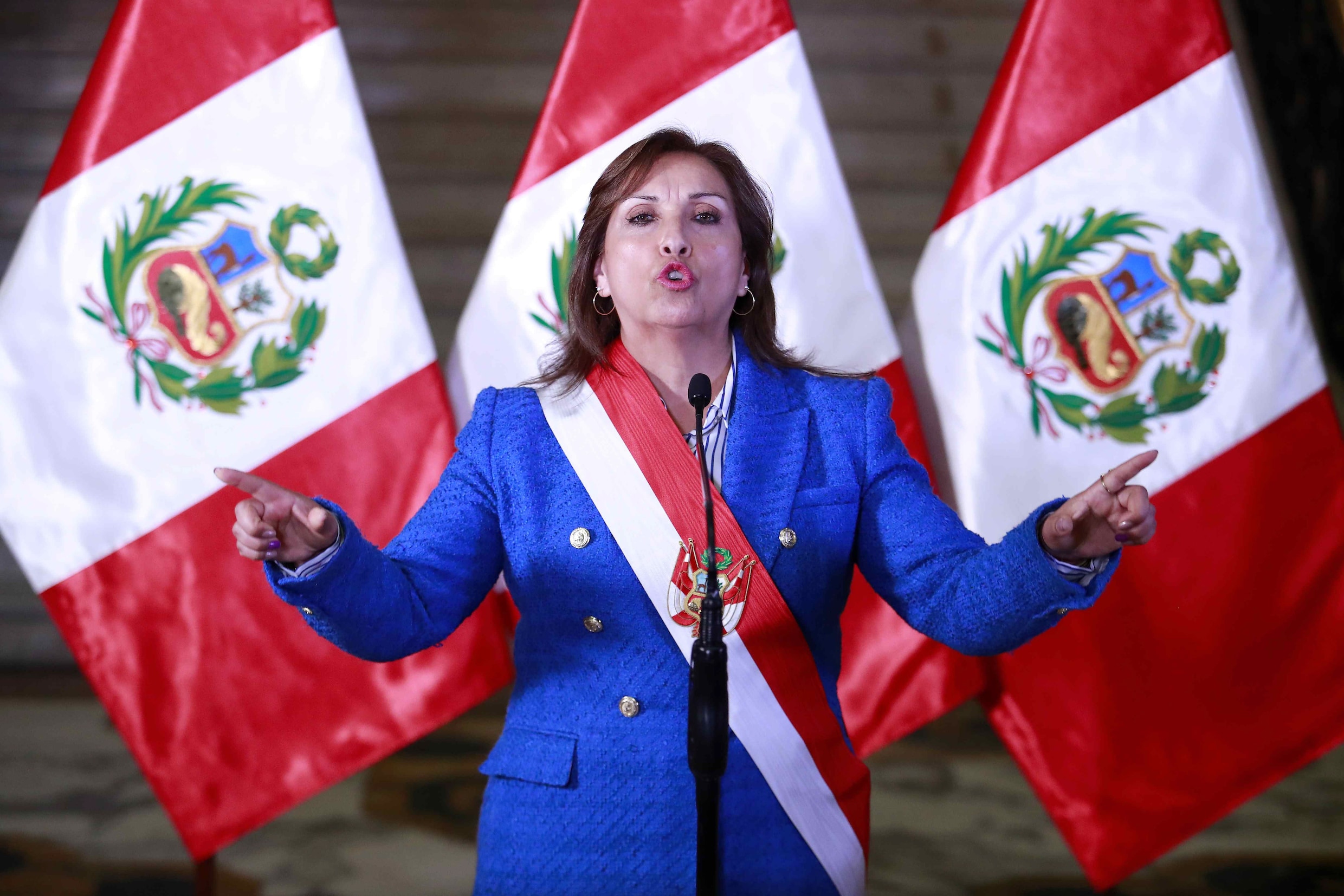 Vanuit het niets is Dina Boluarte Peru’s eerste vrouwelijke president ...