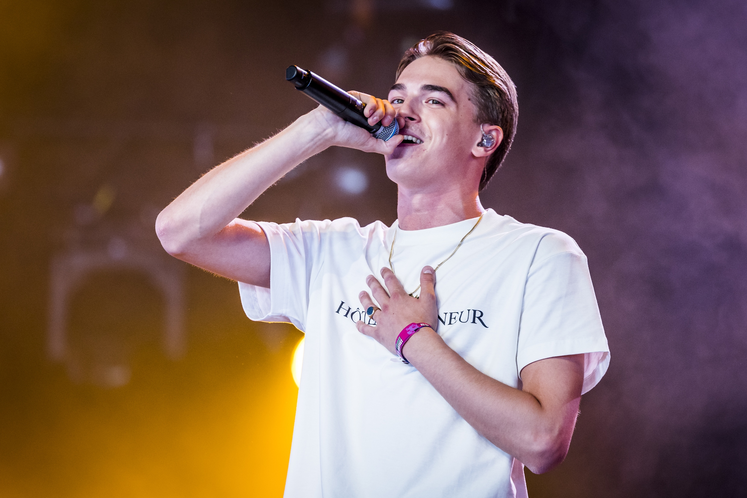 Succesverhaal in sneltreinvaart: de 20-jarige Antoon is in Nederland de ...