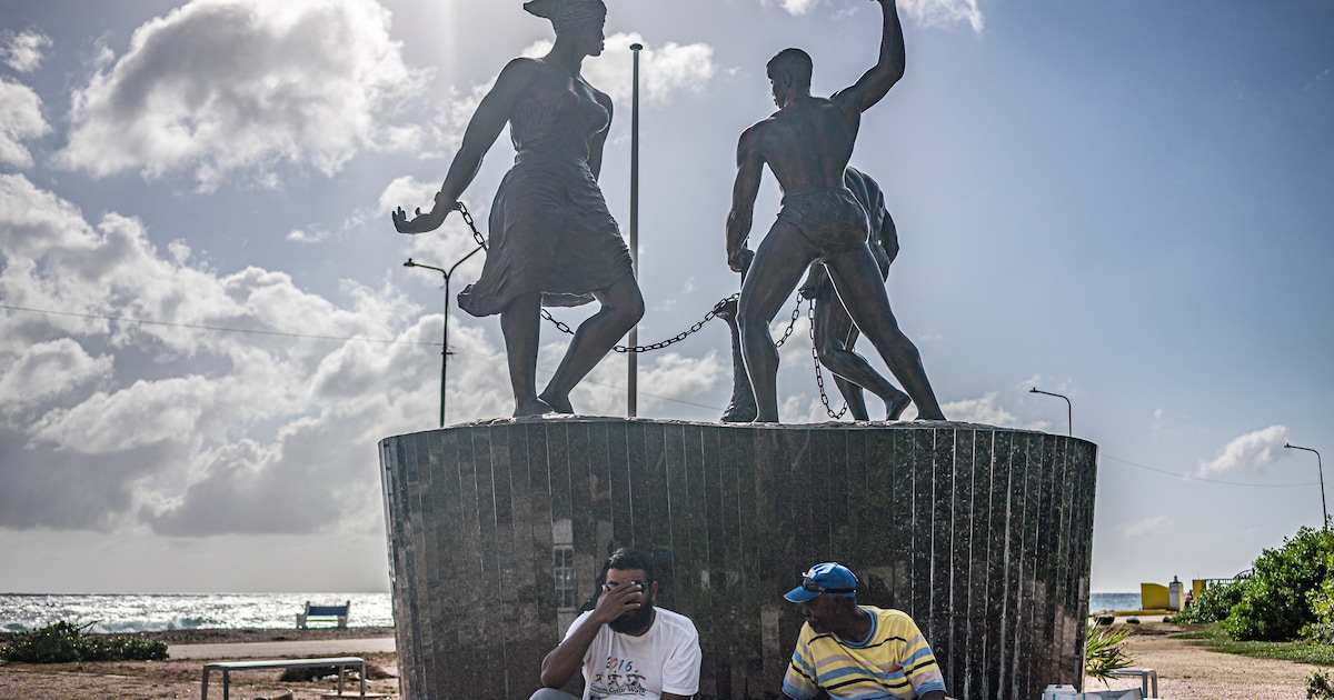 Opinie: Verplaats het monument van Tula en knap het slavernijmuseum in ...