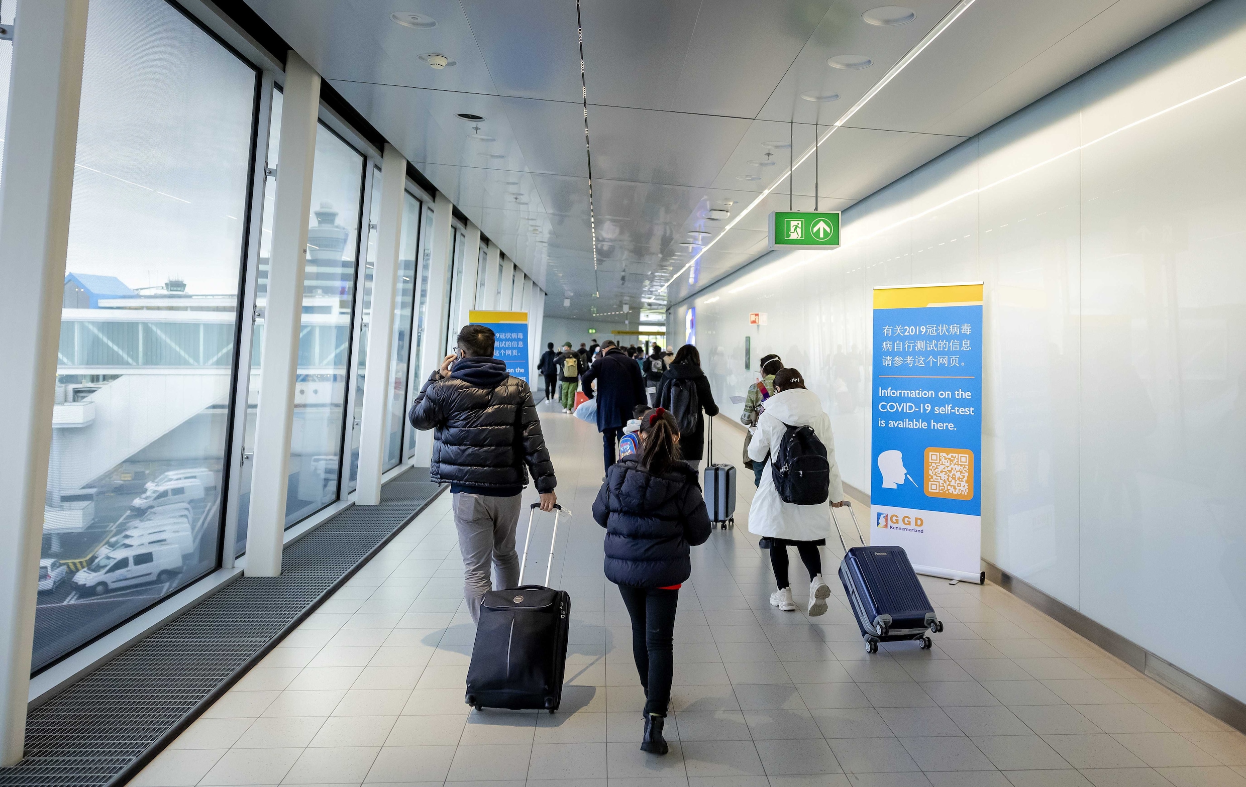 EU komt vooralsnog niet met inreisbeperking voor Chinese reizigers ...