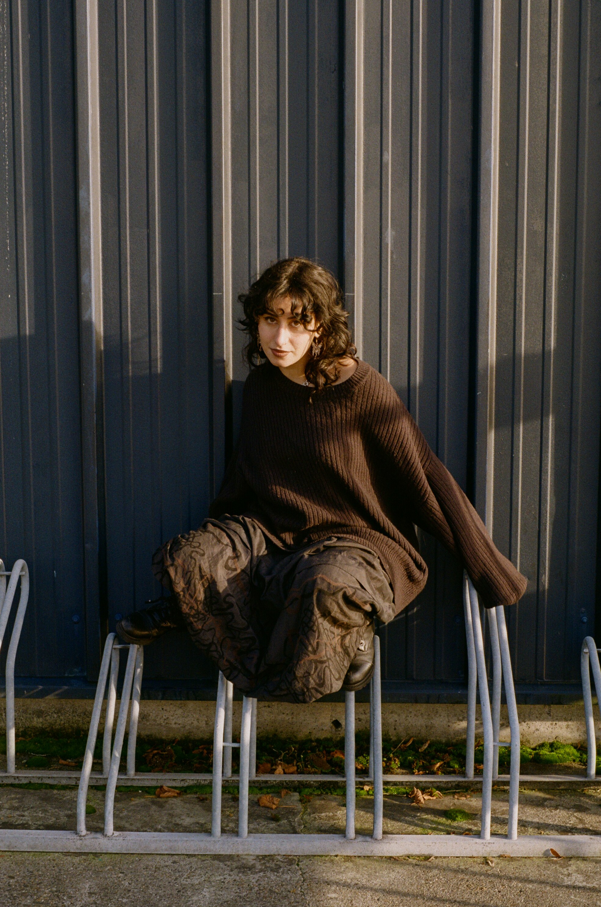 Recensie: ‘Never Have I Ever’ van Naaz is een volwassen statement | de ...