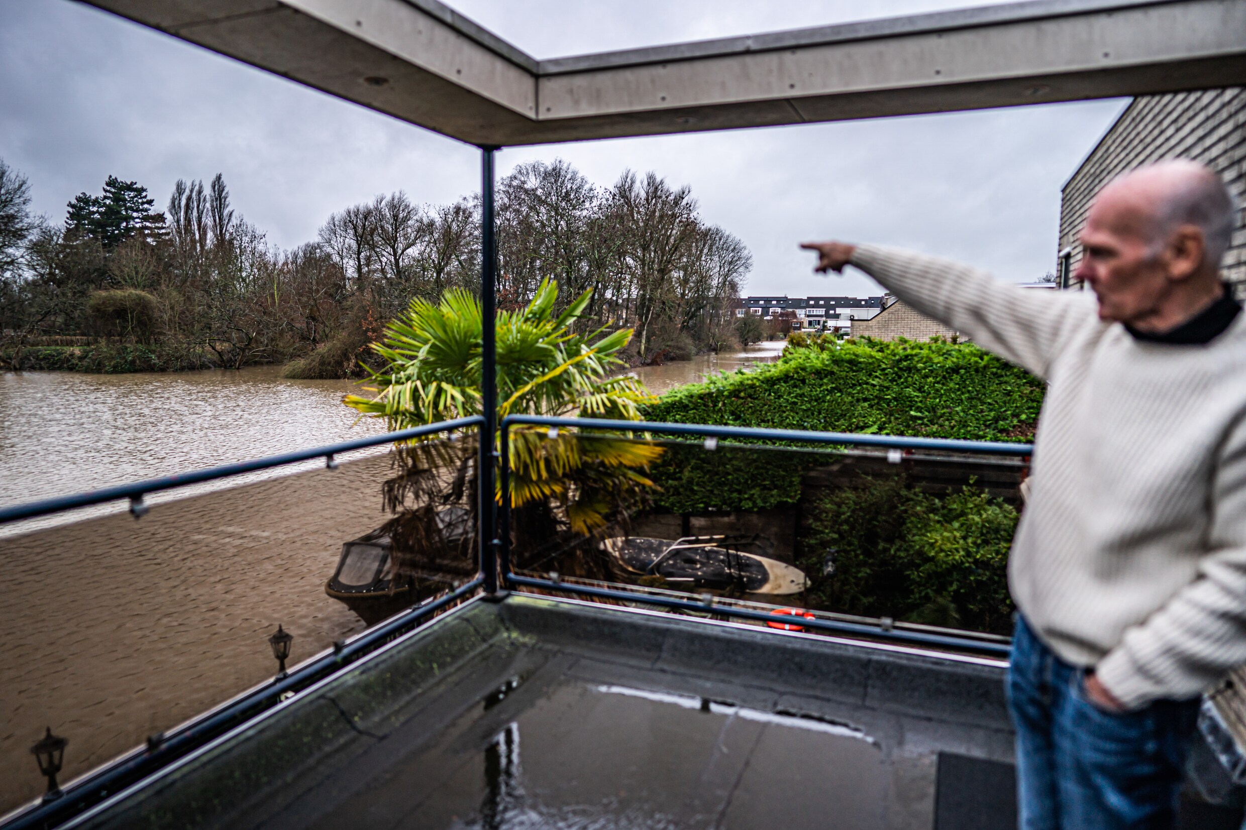 Als de rivier bijna de woonkamer instroomt: ‘Ze zeiden dat dit maar ...