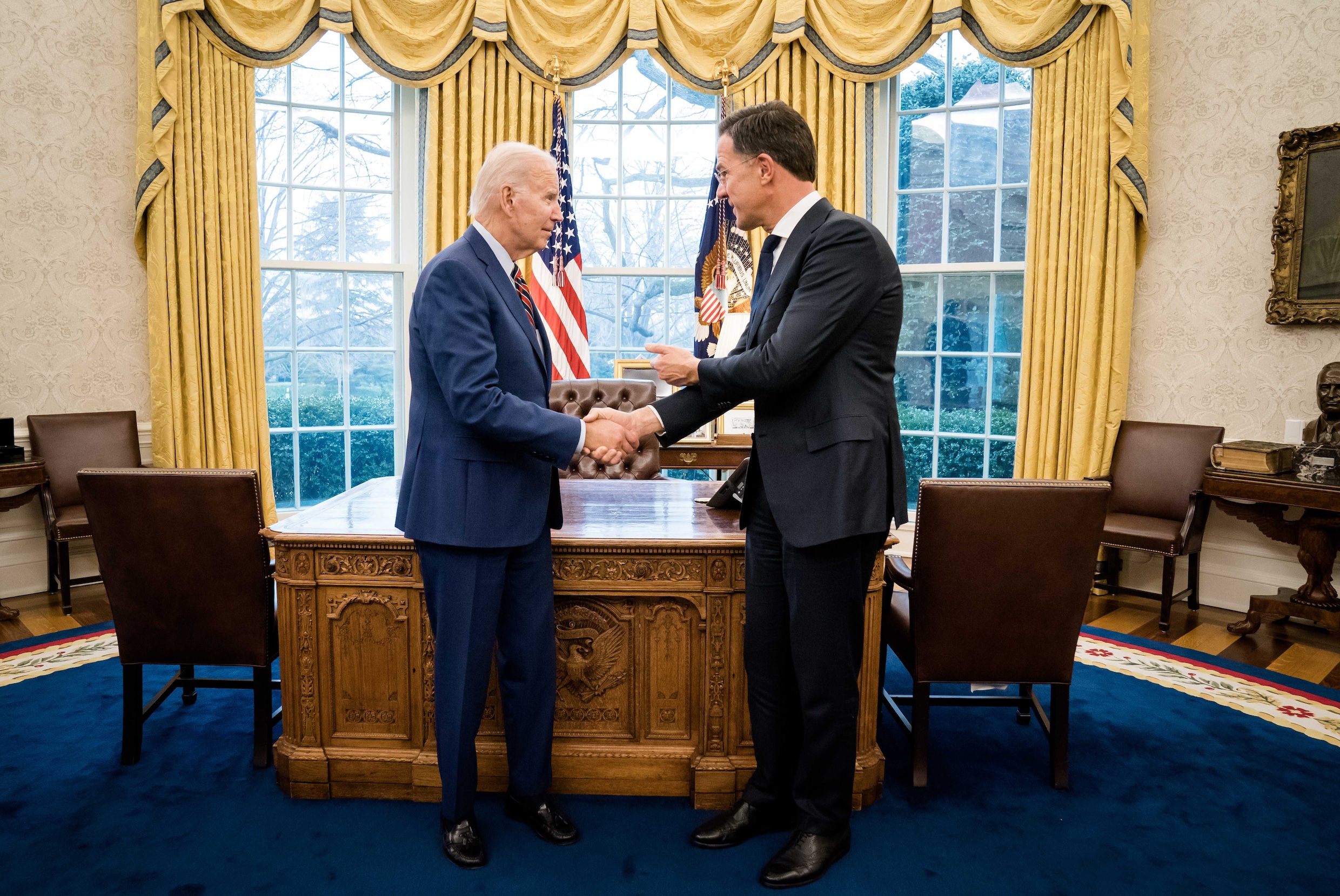 Biden en Rutte bespreken ASML en China: de gedeelde belangen ...