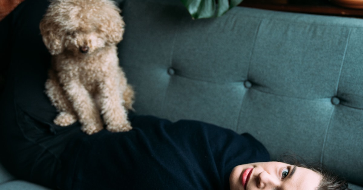 Het werk van Lieke Marsman is uniek: gedichten met swag, in een adem ...