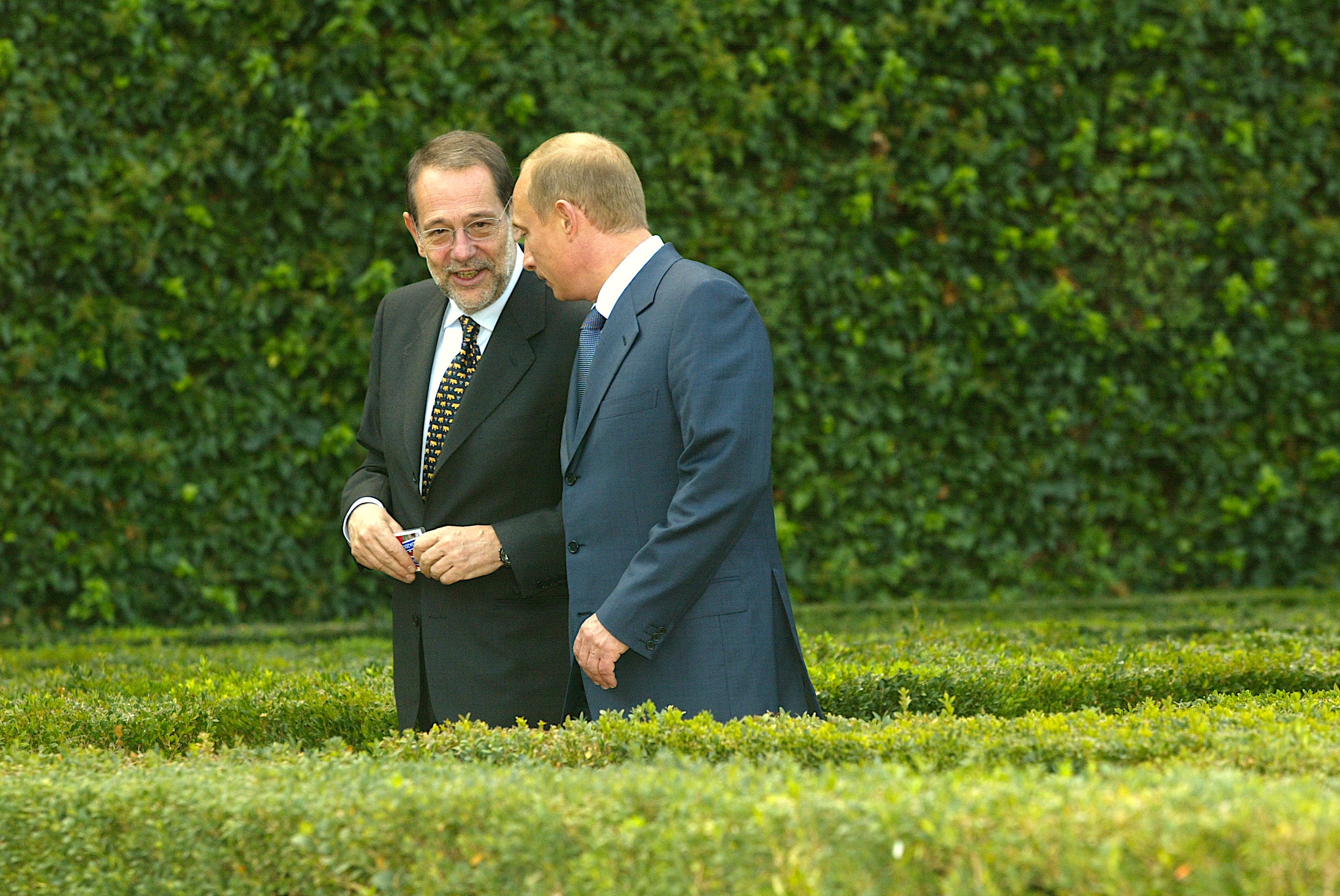 Hoe topdiplomaat Kees van Rij president Poetin zag verharden aan de ...