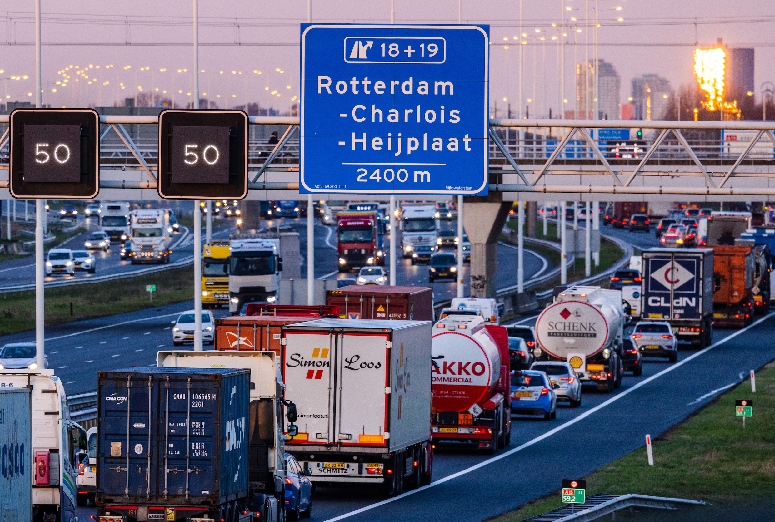 Rotterdam is de stad met de langste files van Nederland, blijkt uit ...