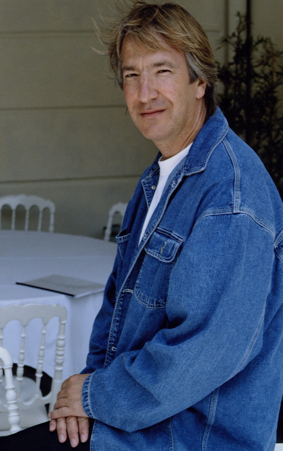 Alan Rickman viert zijn verjaardag | de Volkskrant