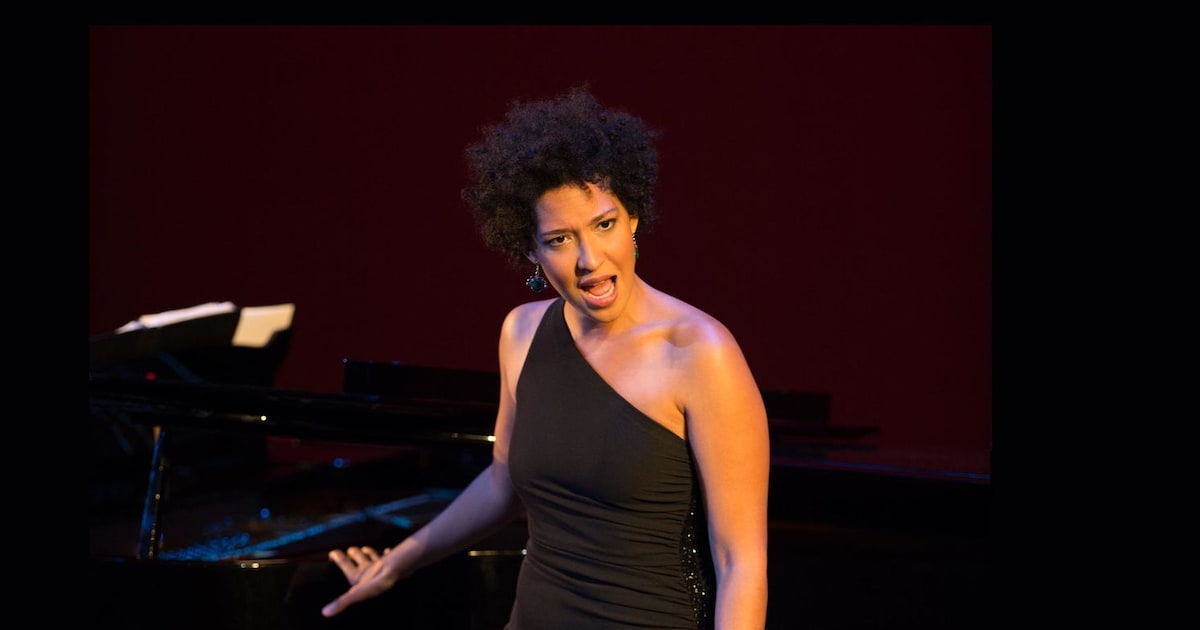 Sopraan Julia Bullock gaat op zoek naar de echte Joséphine Baker | de ...