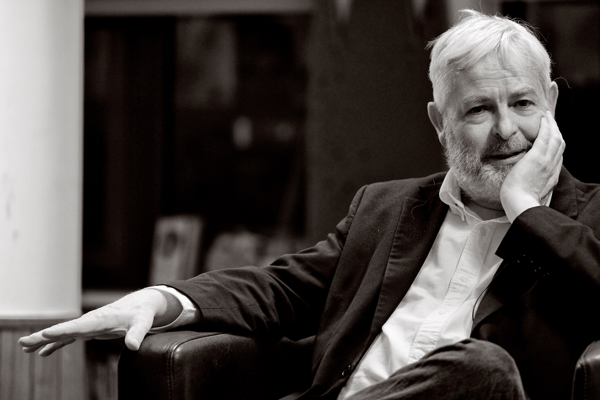 Jonathan Coe volgt een Britse familie door de laatste driekwart eeuw ...