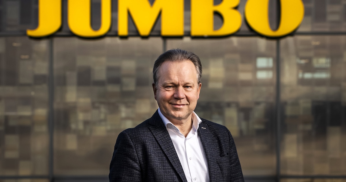 Jumbo benoemt kind aan huis Ton van Veen tot nieuwe topman | de Volkskrant