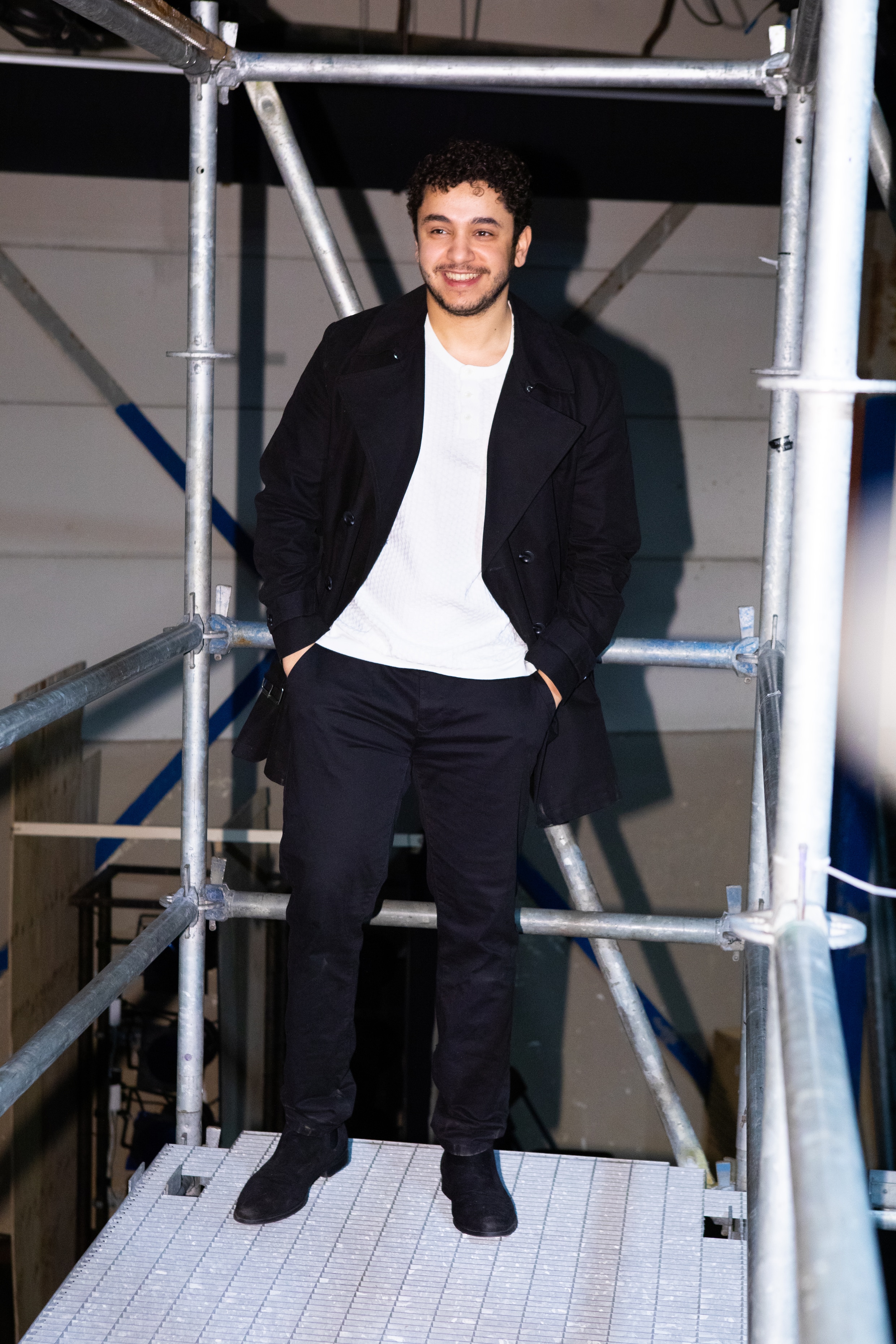 Wie is Sabri Saddik, de student bestuurskunde die acteur werd en nu ...