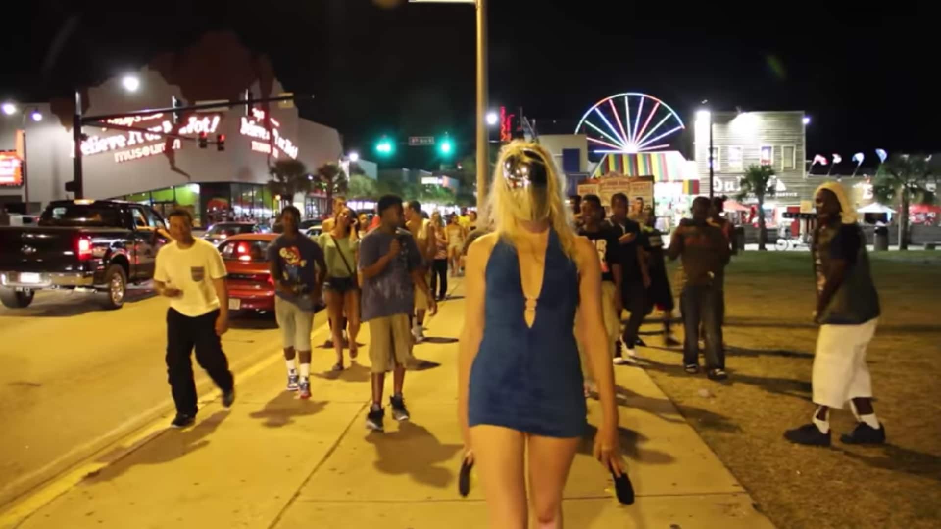 In de digitale wereld lijken lichamen belangrijker dan ooit ...