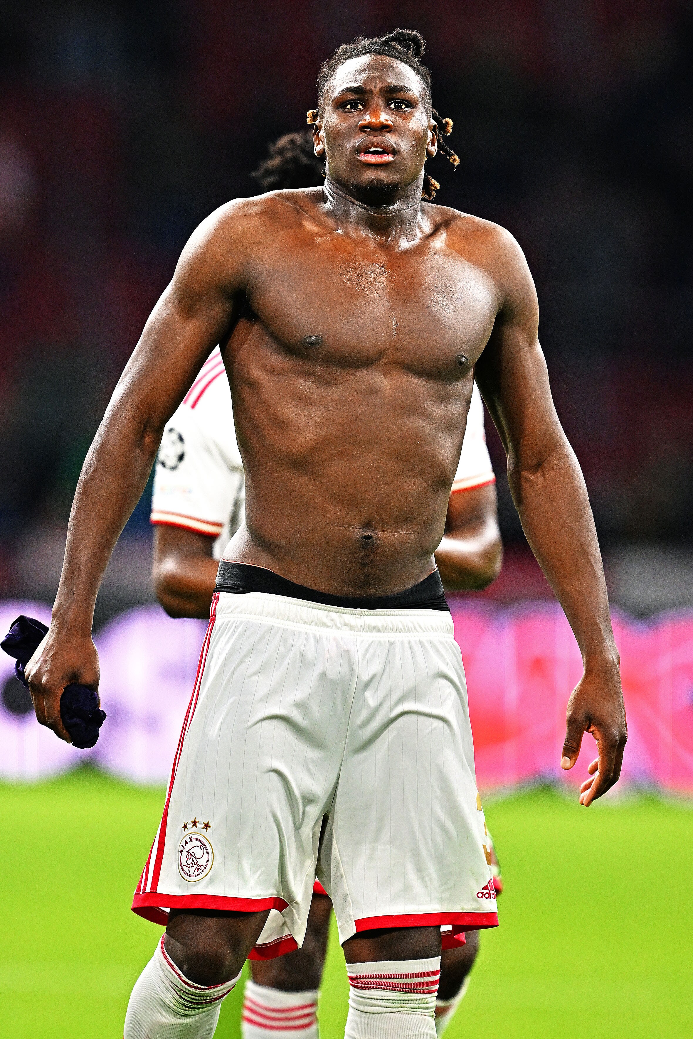 Calvin Bassey: ‘Op het moment dat de lach verdwijnt, stop ik met ...