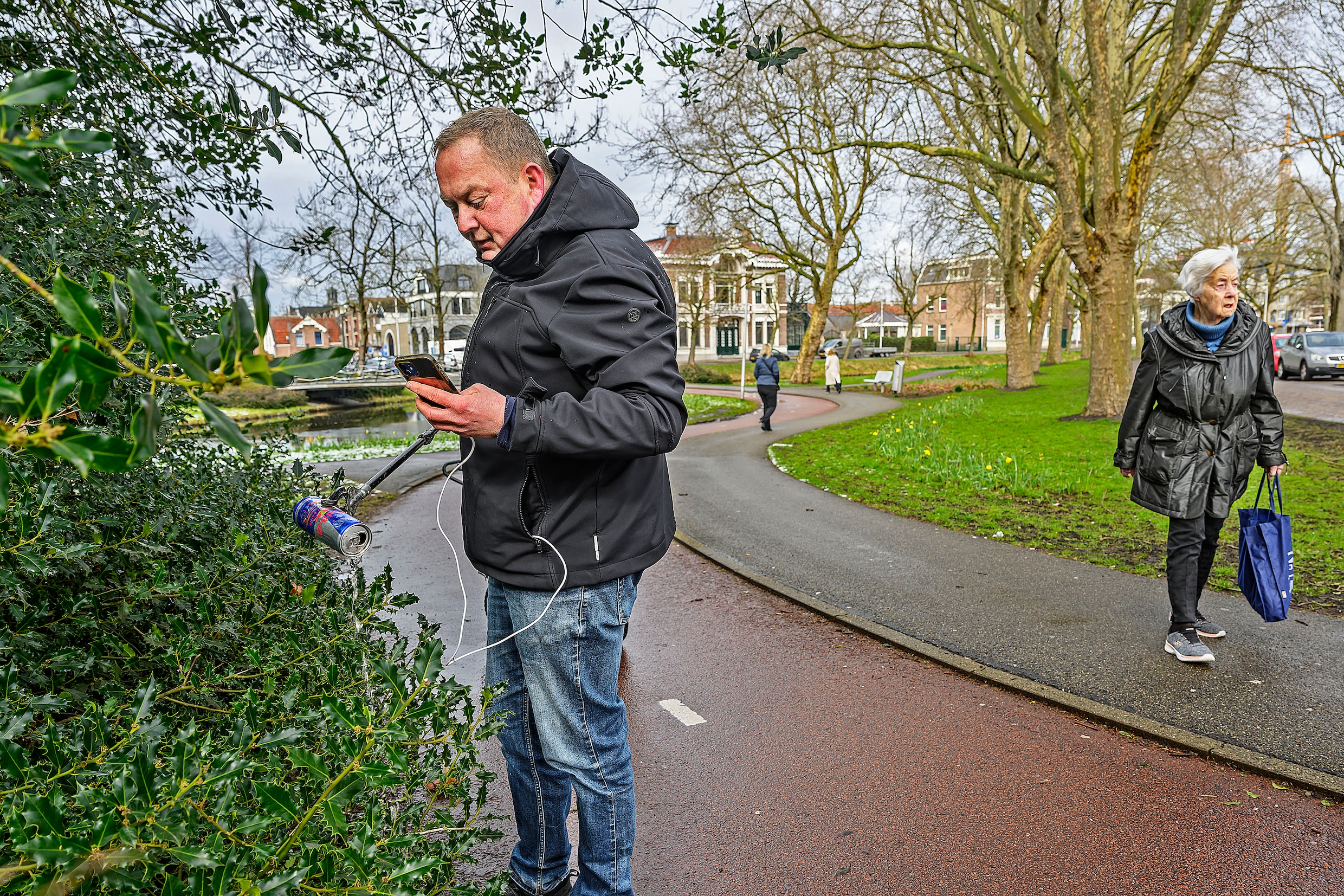 Ja dáág, dacht Dirk Groot: moet ik de troep van een ander opruimen? Nu ...