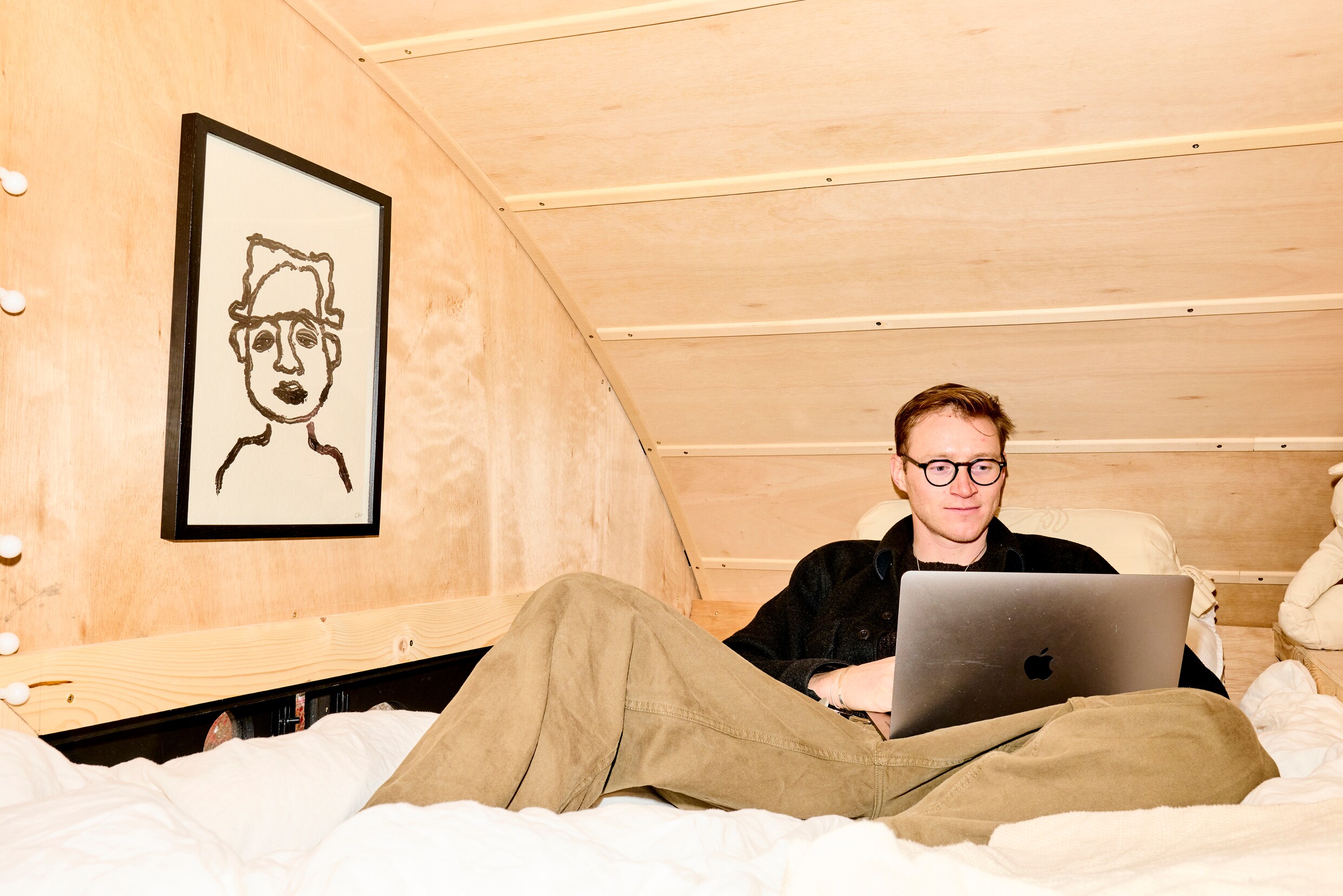 Deze kunstenaar woont in een bouwcontainer: ‘De eerste maanden van het ...