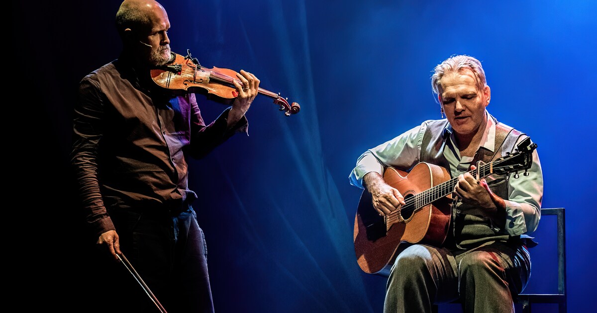 Bij Vlaams cabaretduo Kommil Foo krijgt elke vertelling een speciale ...