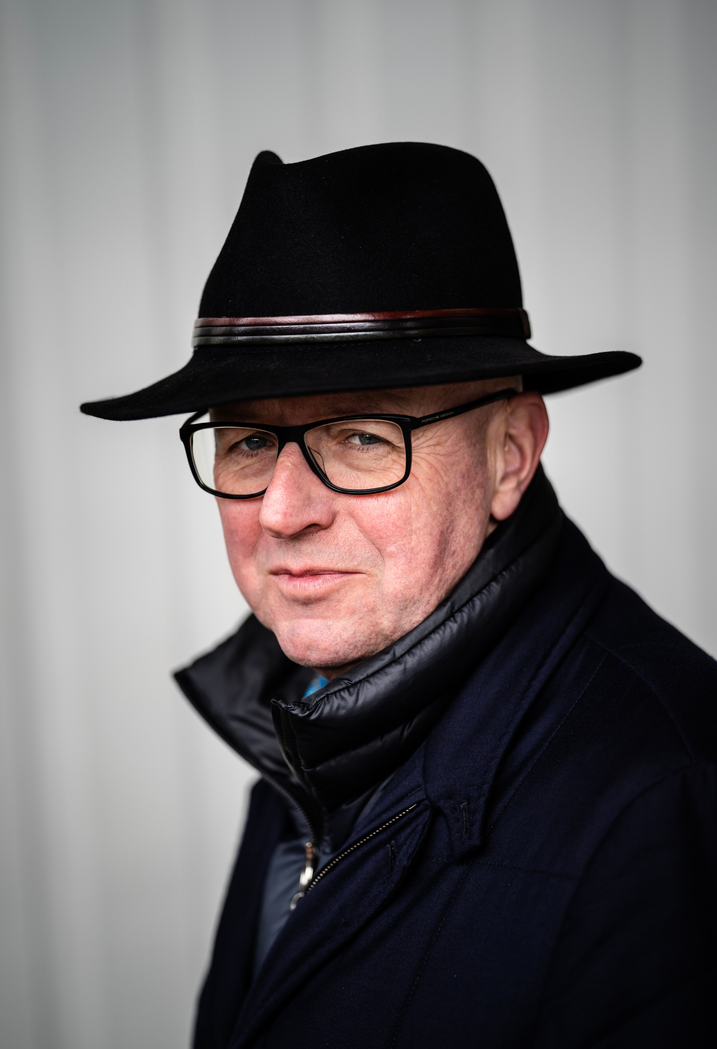 Recensie: De achilleshiel van de koning neemt plotseling een radicale ...