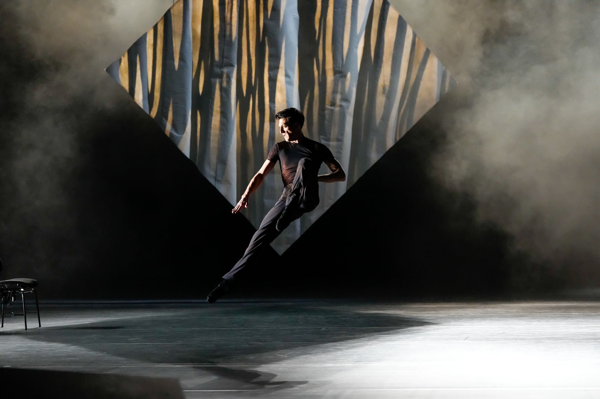 Choreograaf Jiří Kylián: ‘Politiek schemert in mijn dans door’ | de ...