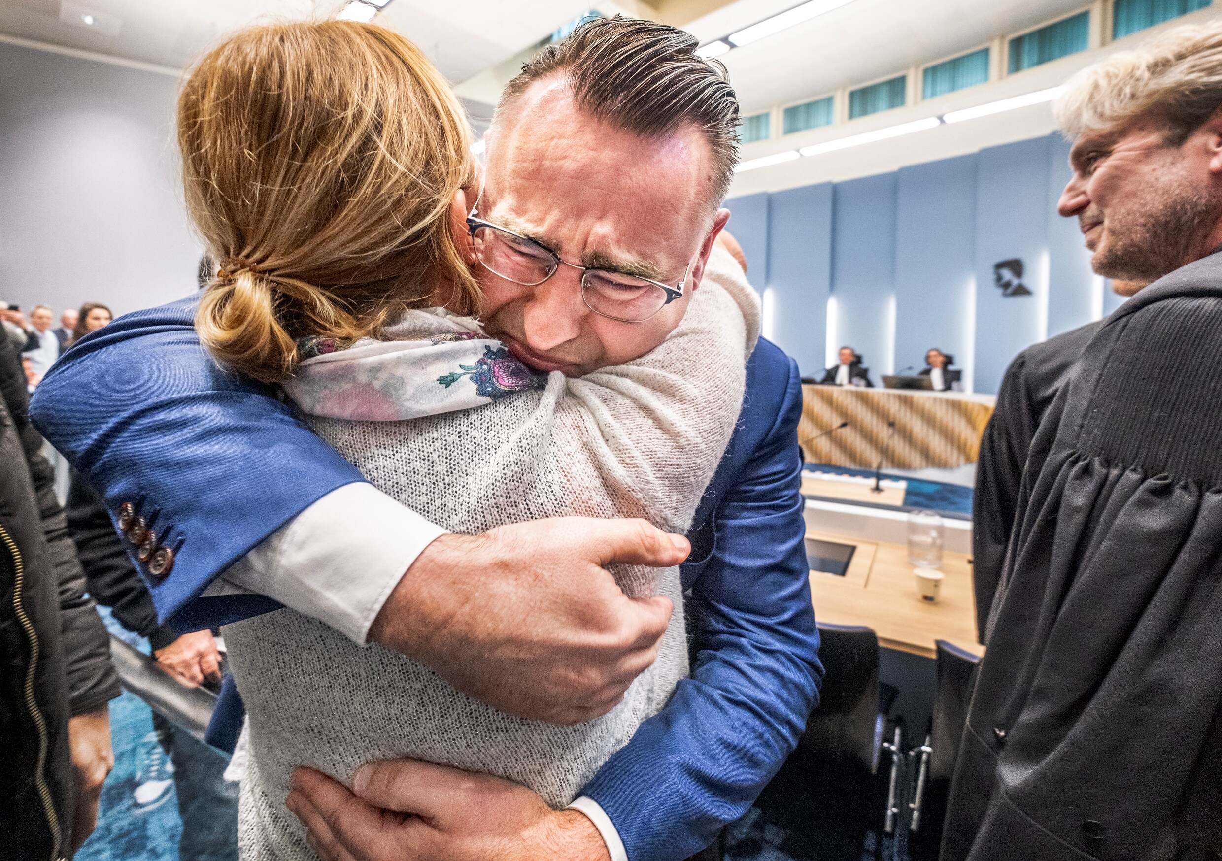 OM zet hoger beroep tegen Richard de Mos door, maar laat twee aanklachten vallen | de Volkskrant