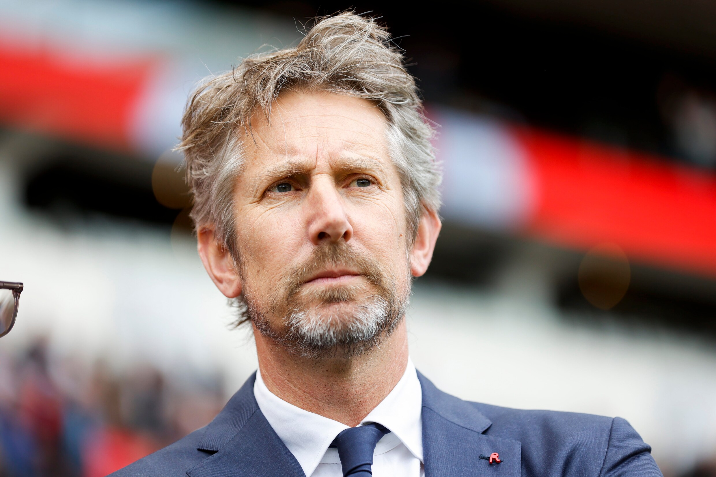 Na het gebak was voor Ajax-directeur Van der Sar de tijd van de tomaten ...
