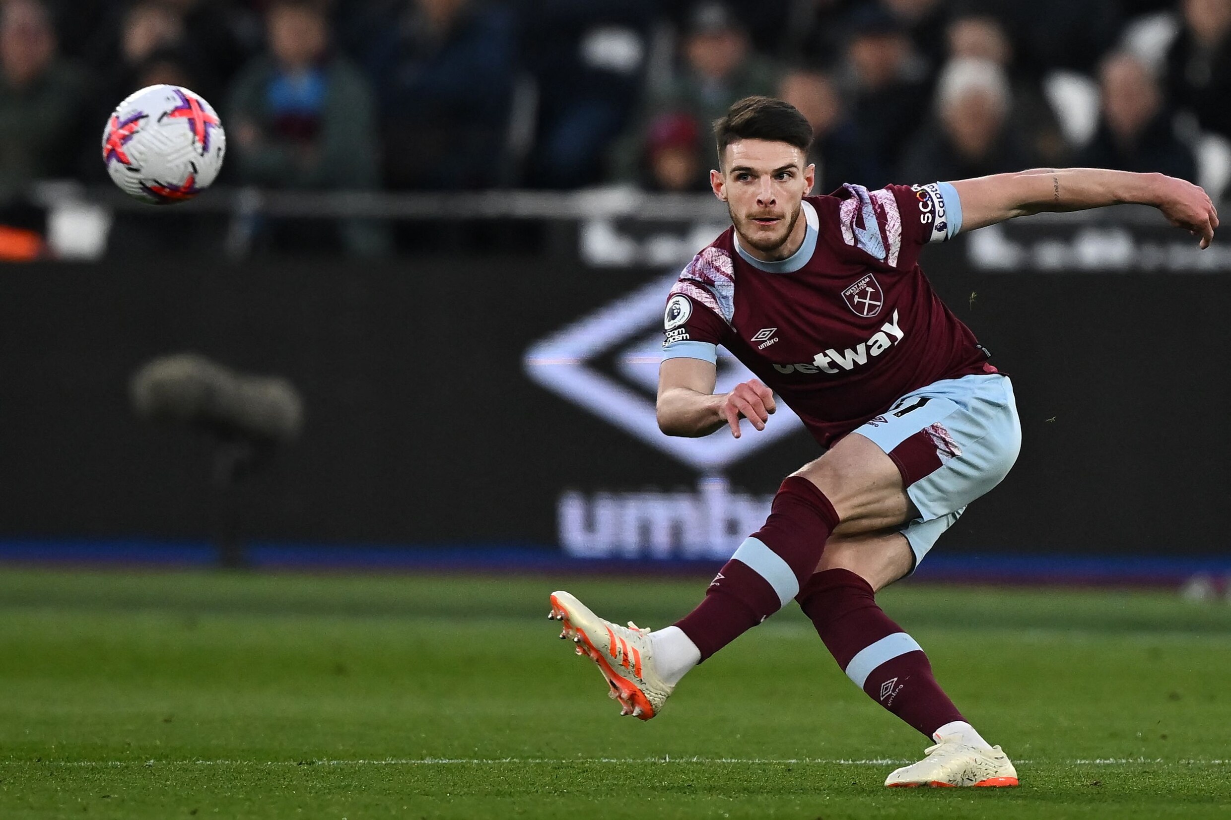 Conference League: West Ham United met een begroting tien keer zo groot ...