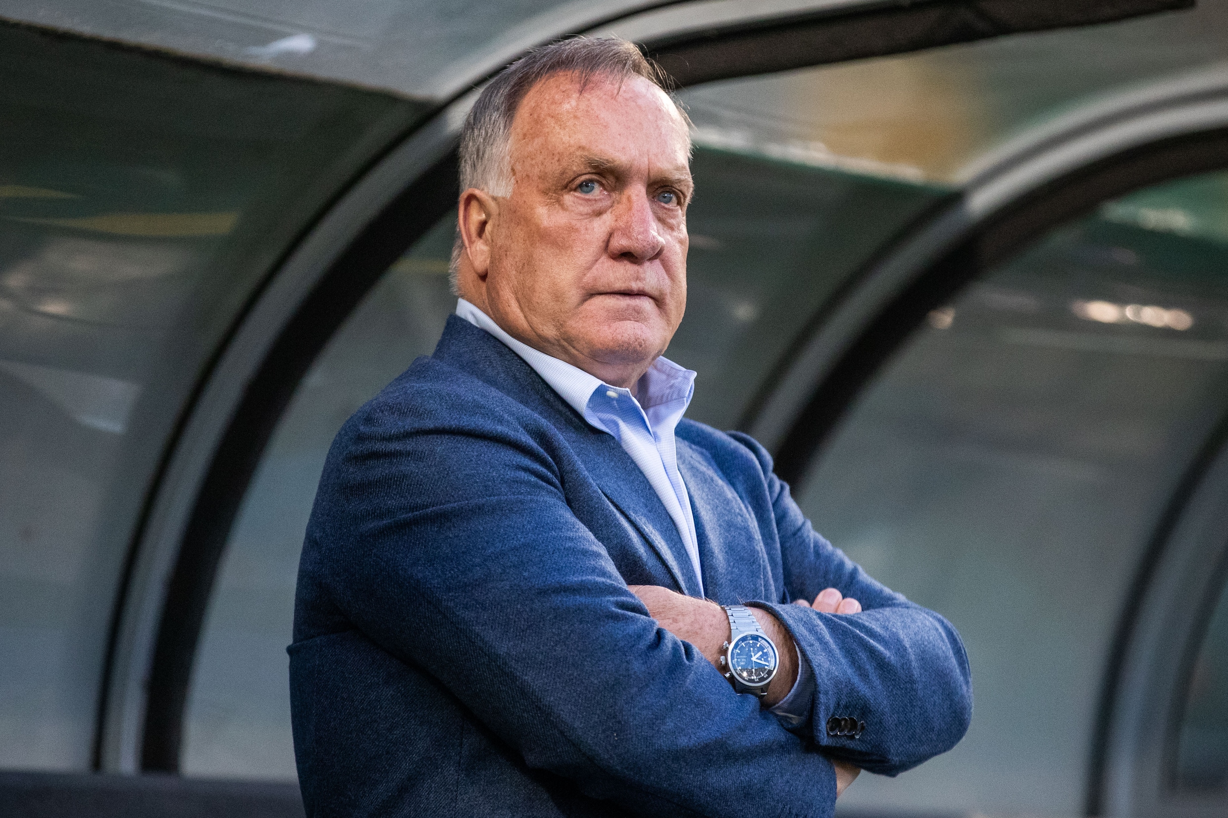Dick Advocaat mist belangrijk WK-duel Curaçao wegens ...