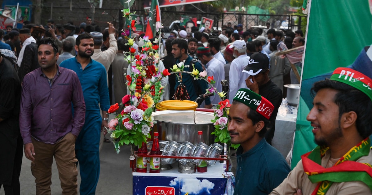 Ex-premier Pakistan roept op tot ‘vrijheidsprotest’ en wil nieuwe ...