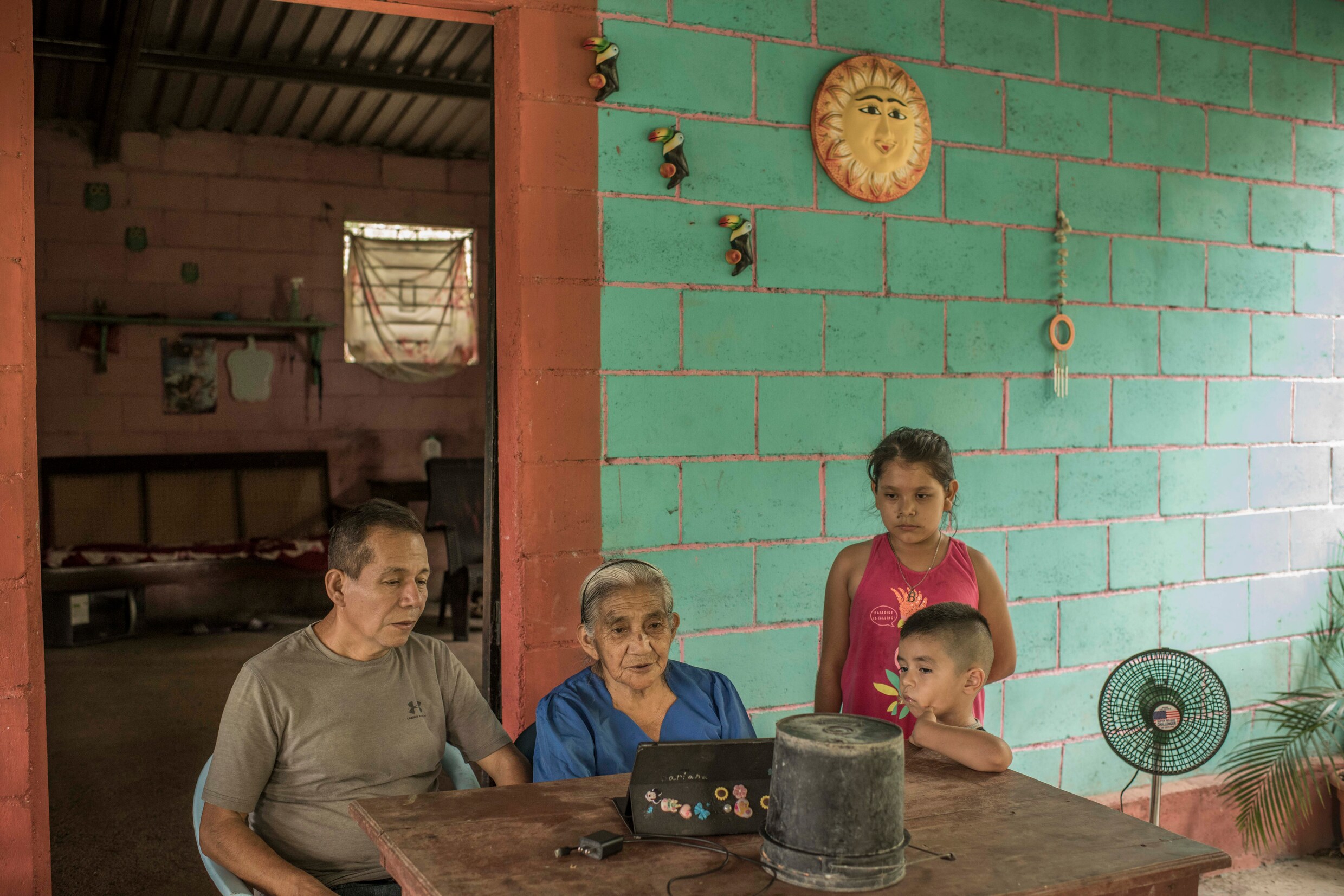 Alle inheemse woorden van mevrouw Sixta op papier, voordat haar taal ...