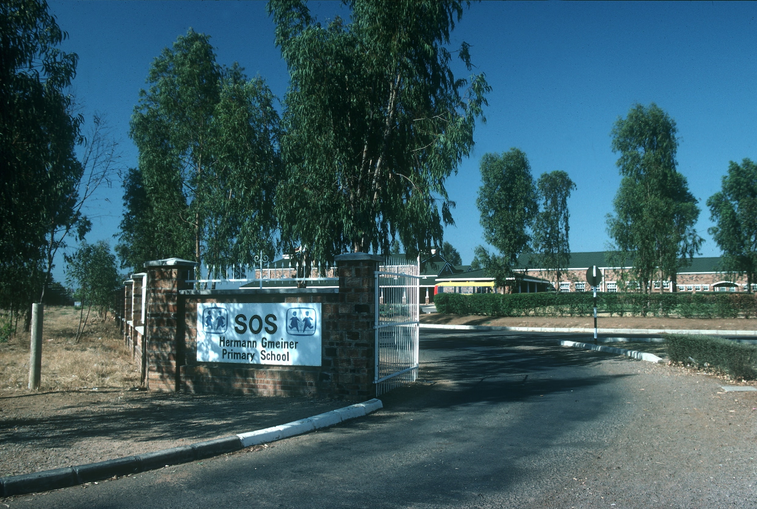 SOS Kinderdorpen biedt financiële compensatie aan slachtoffers van ...