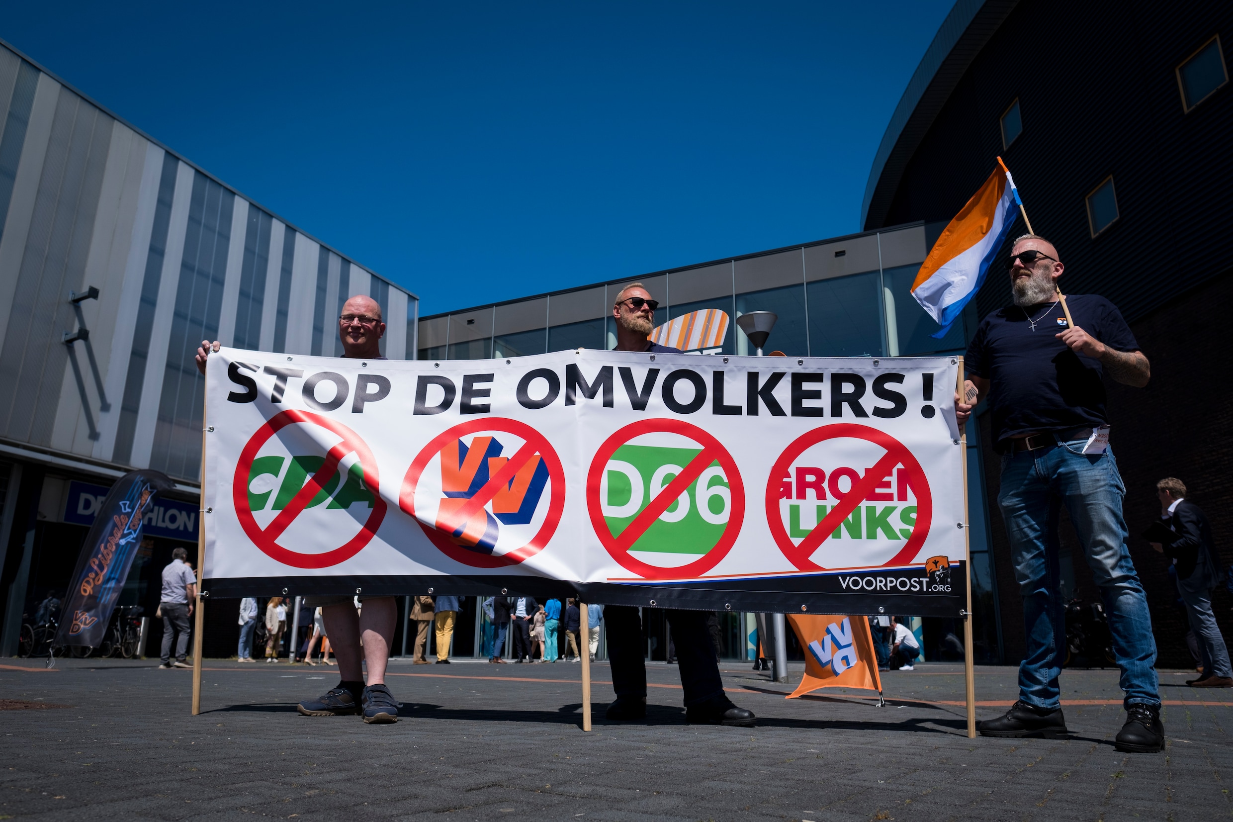 Opinie: Het gaat de VVD niet om de immigratie (want die is hard nodig ...